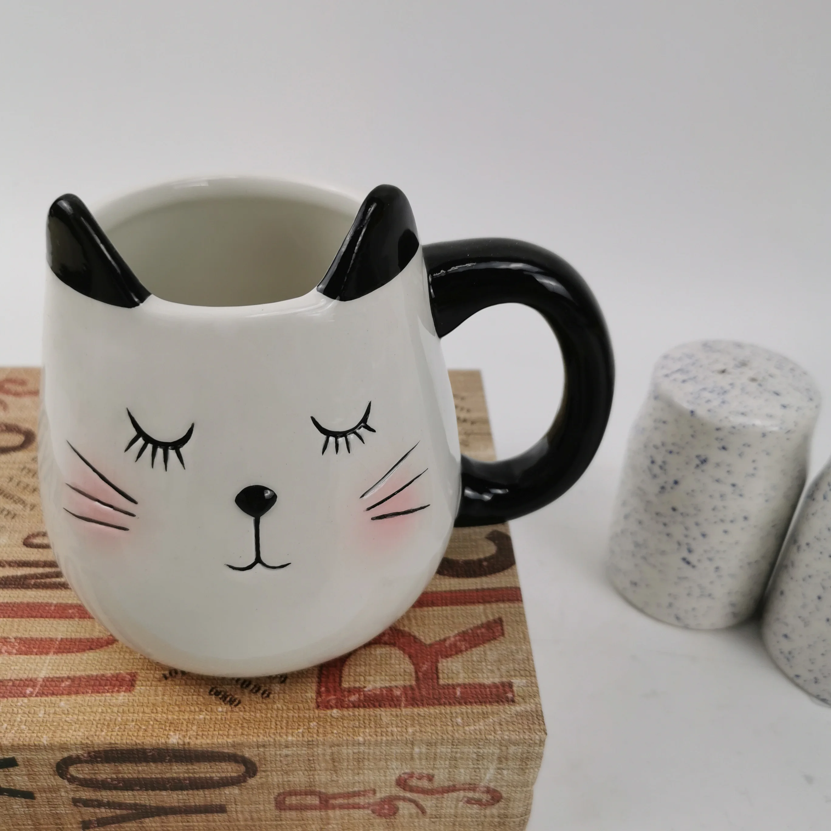 Redeco Custom Ceramic Cute 3d Animal Face Shaped Coffee Mugs