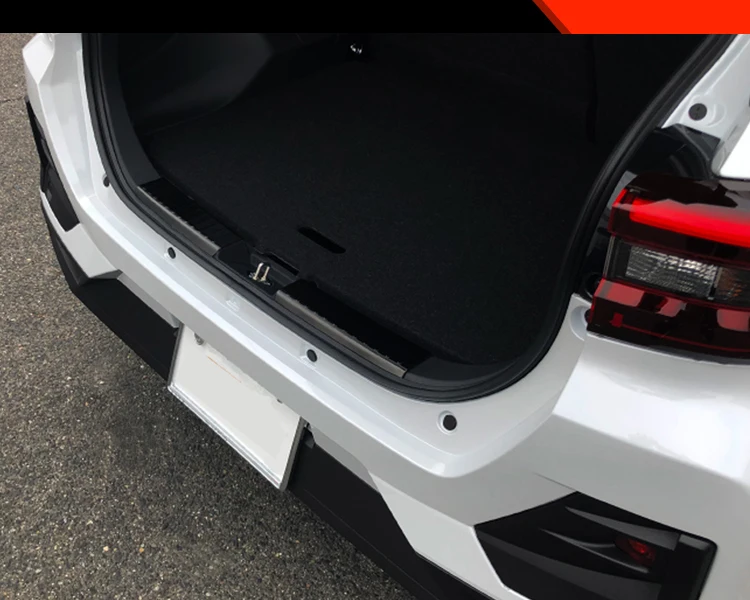 Toyota Raize 2020 Garnish Set - 304 Stainless Steel Bumper Foot Plate