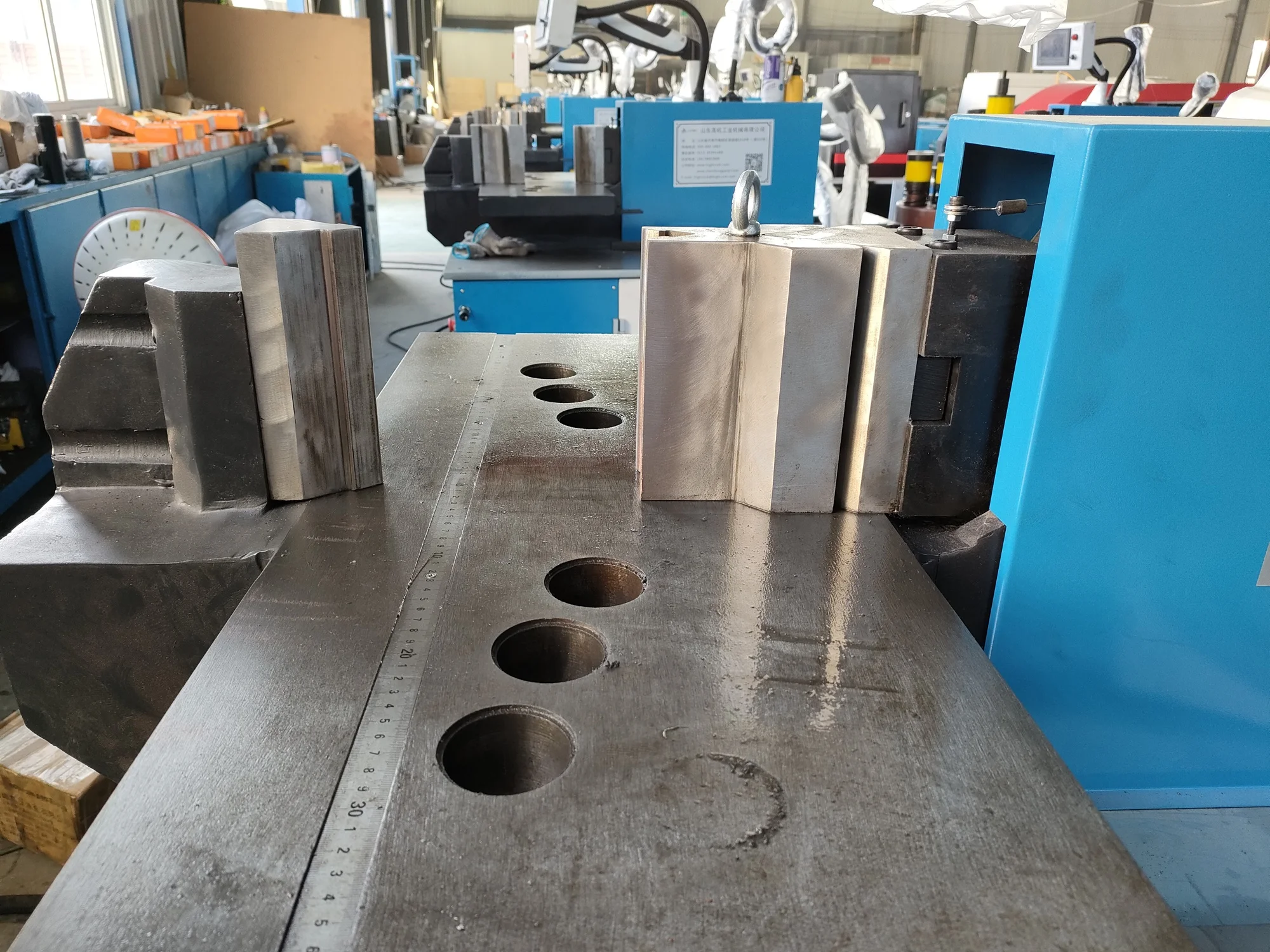 Multifunction Busbar Processing Machine(turret Type) - Buy ...