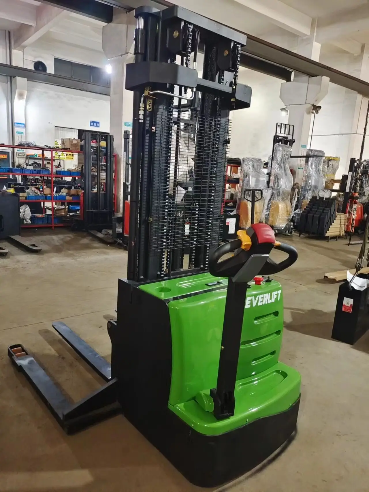 Electric Stacker 2000 Kg Portable Forklift 2t Pallet Lifter With 2 /3 ...