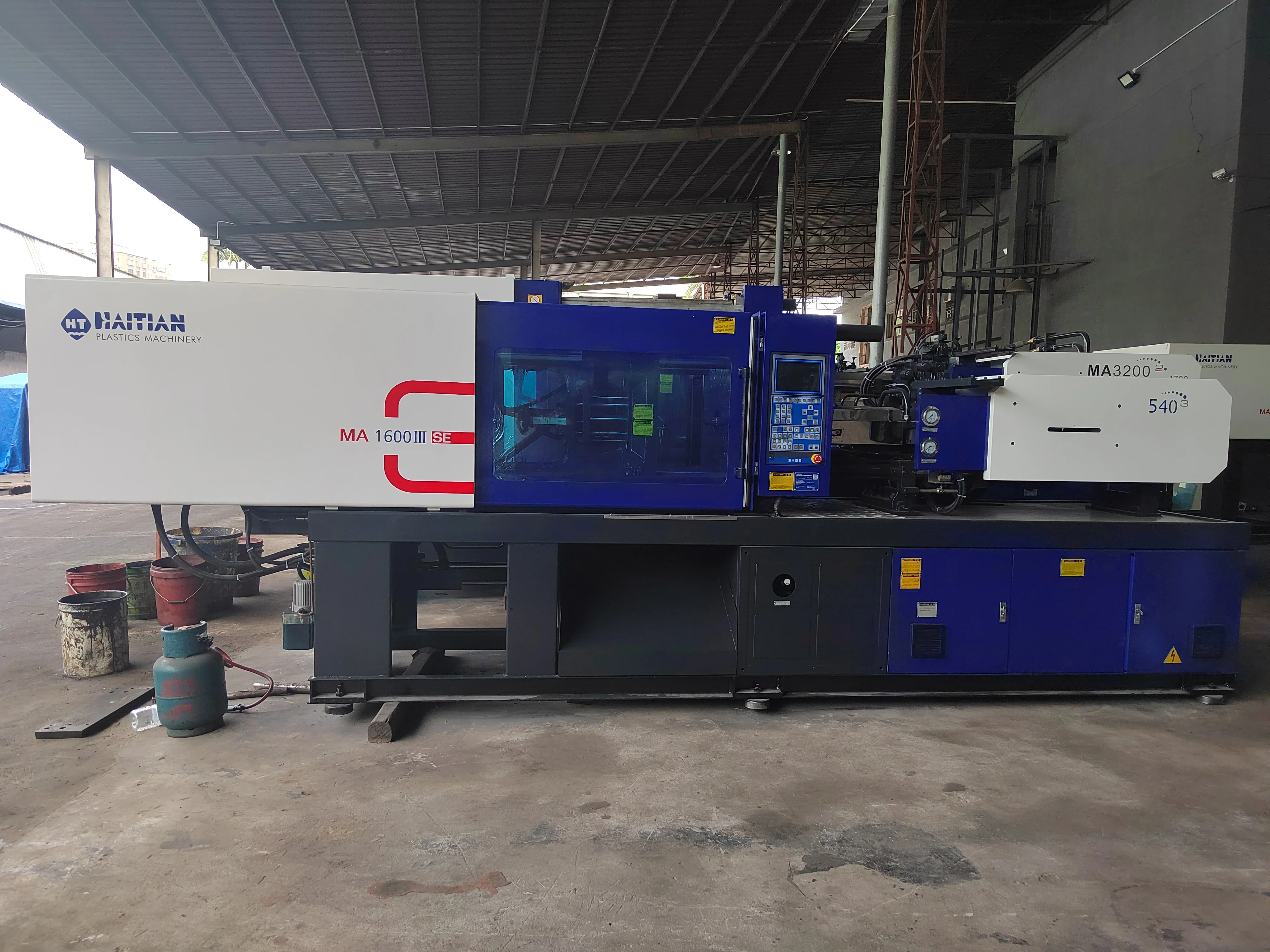 Haitian 160 Tons Injection Molding Machine - High Productivity