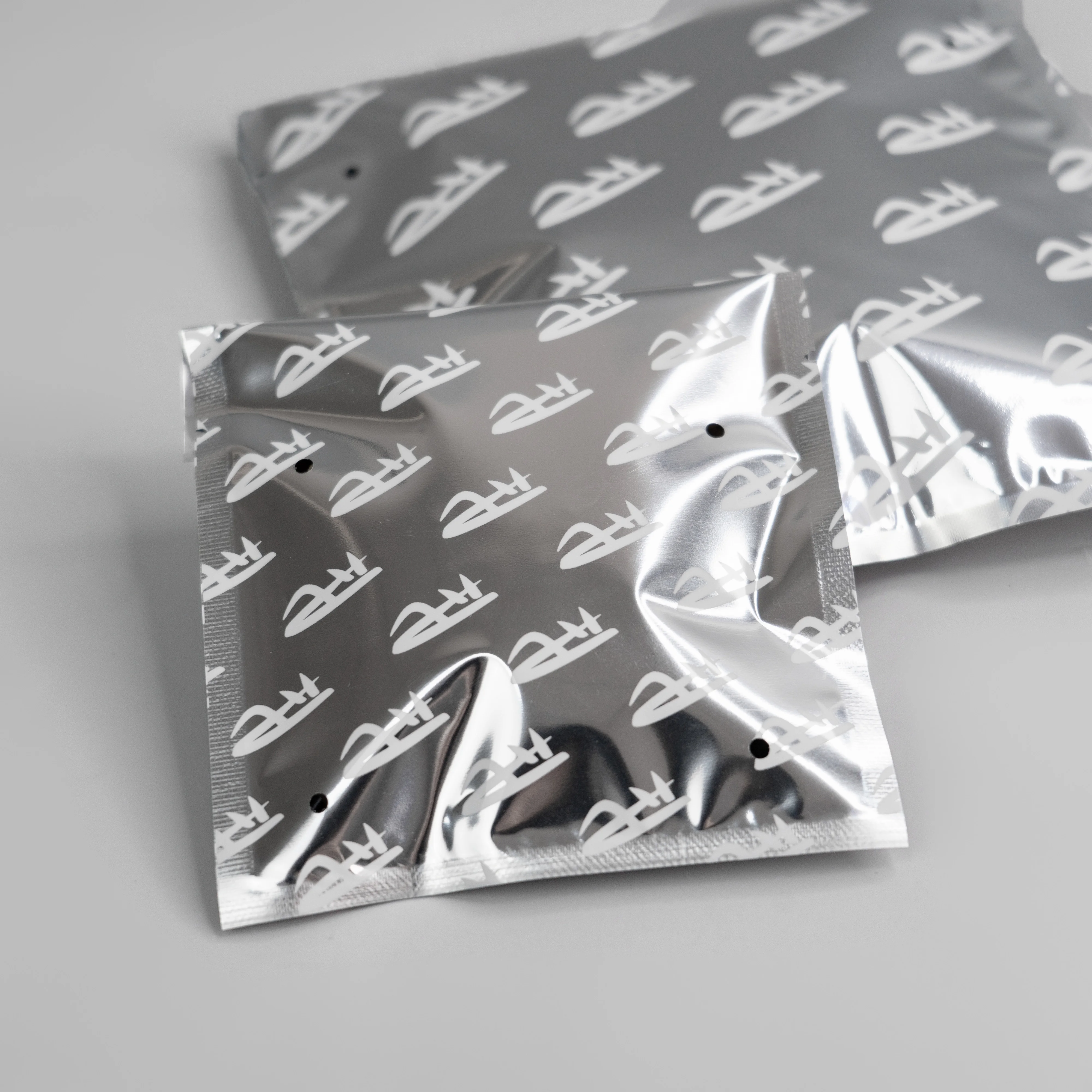 Aluminum Foil Foam Liner Bags Metallic Insulated Mailers Custom Logo ...