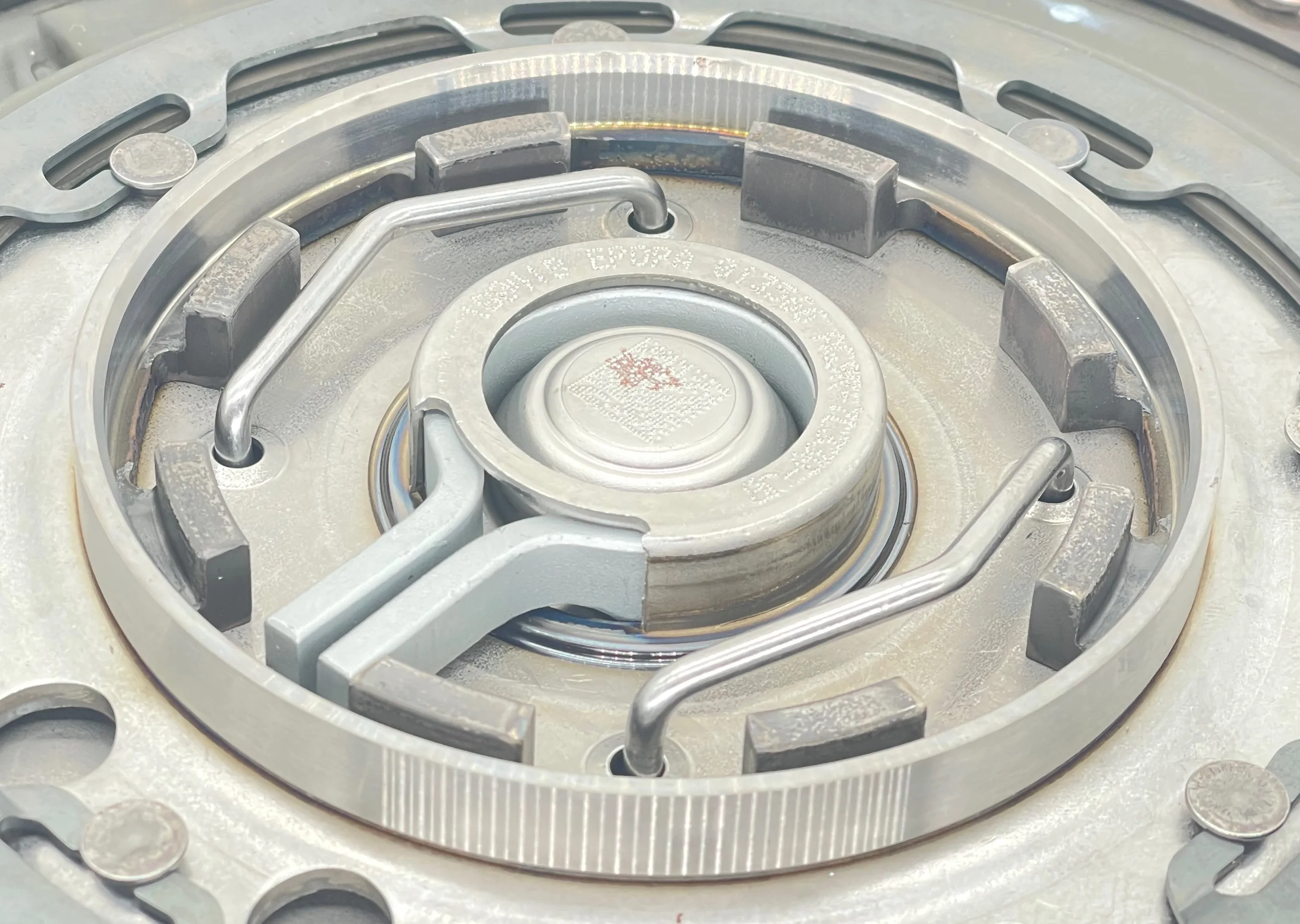 Genuine New Wet Dual Clutch Kit For Volvo Xc60 S40 S80l S60 V40 C30 ...