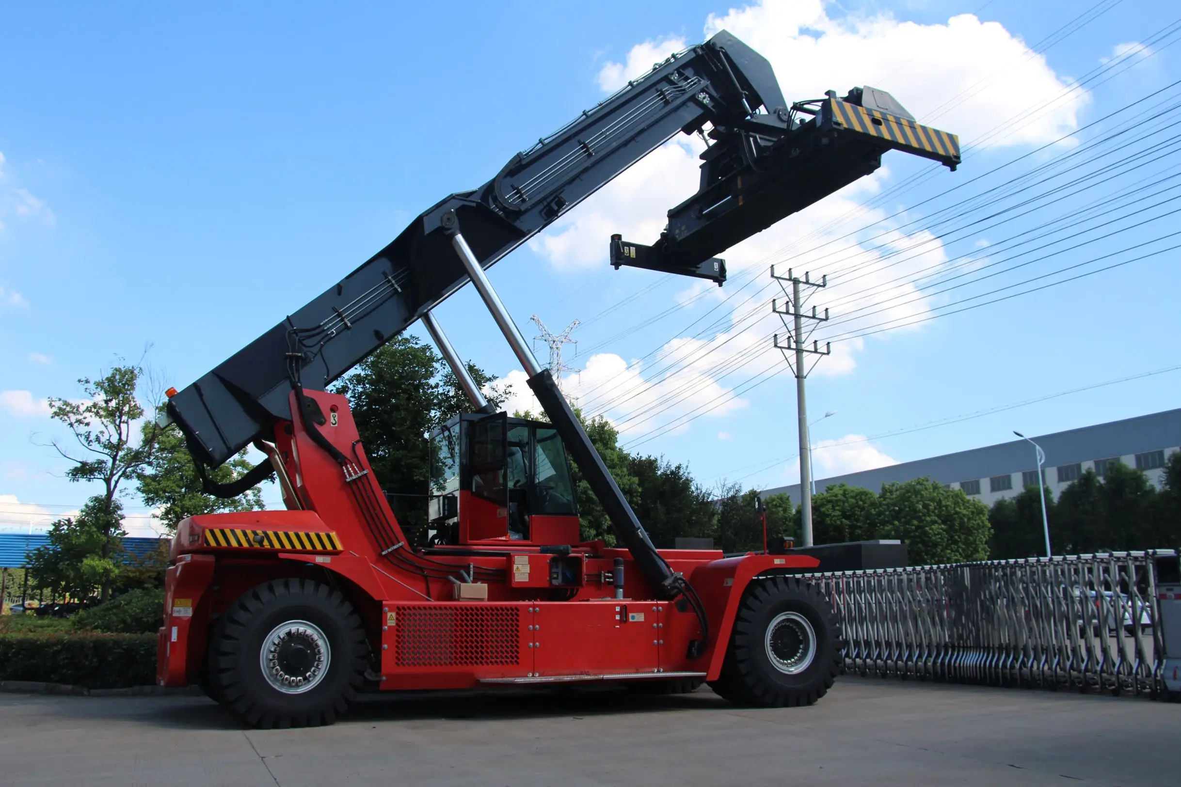 Heavy Reach Stacker Container Loading System 45ton Reach Stacker for ...