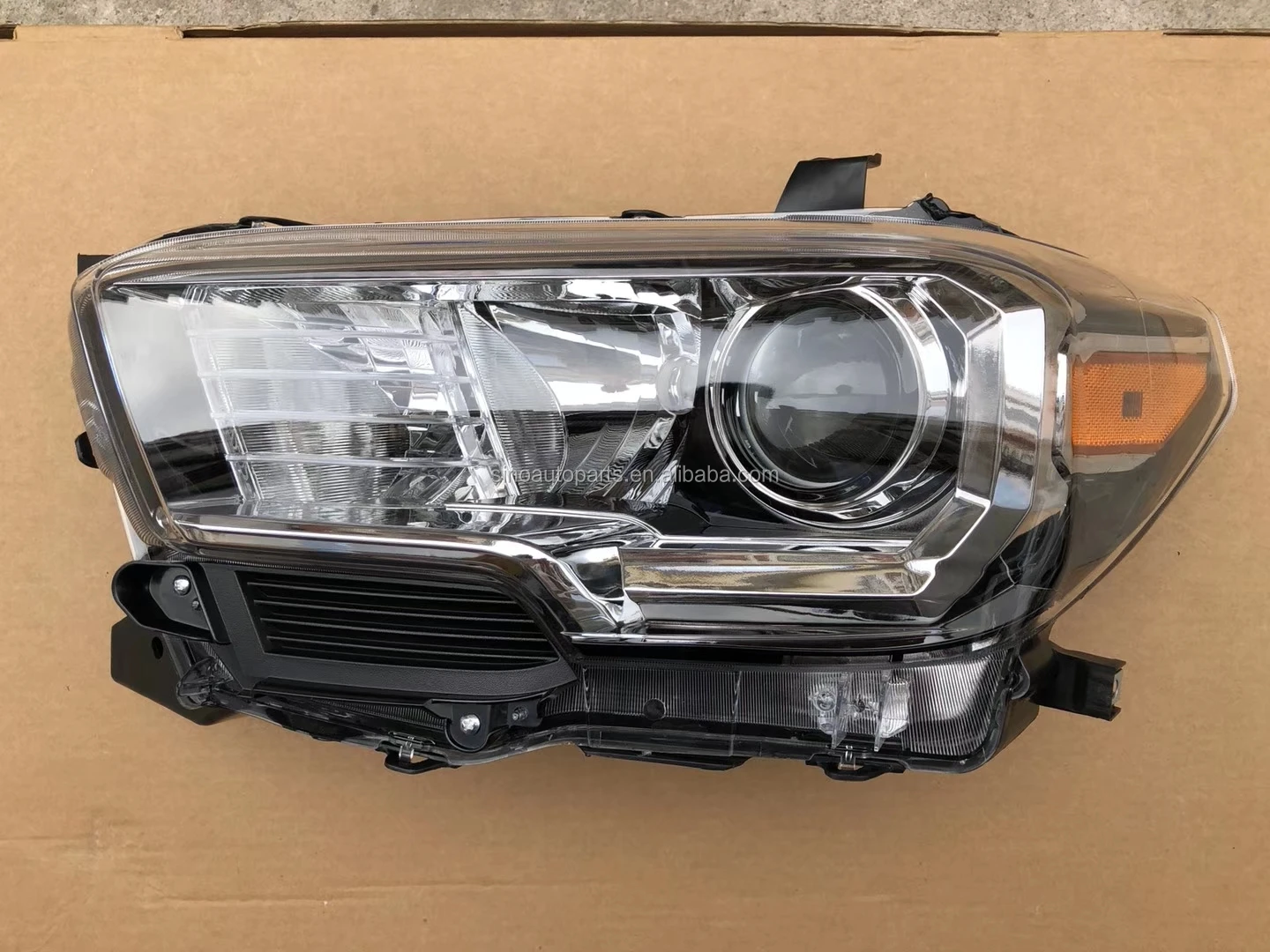 LED Headlight 8115004250 for Toyota Tacoma 2016-2017