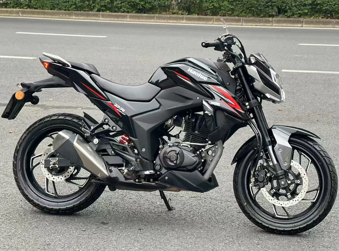 Haojue DR150S & DR300CC Men's Sportbikes - National Four EFI