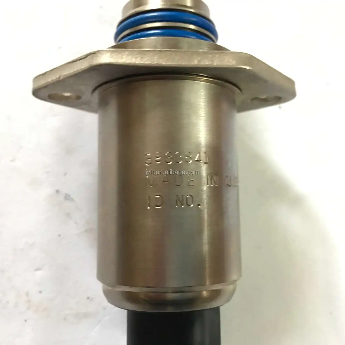 Genuine 6CT CGE8.3 Engine Fuel Flow Valve 3931709 4997682 3922753 ...