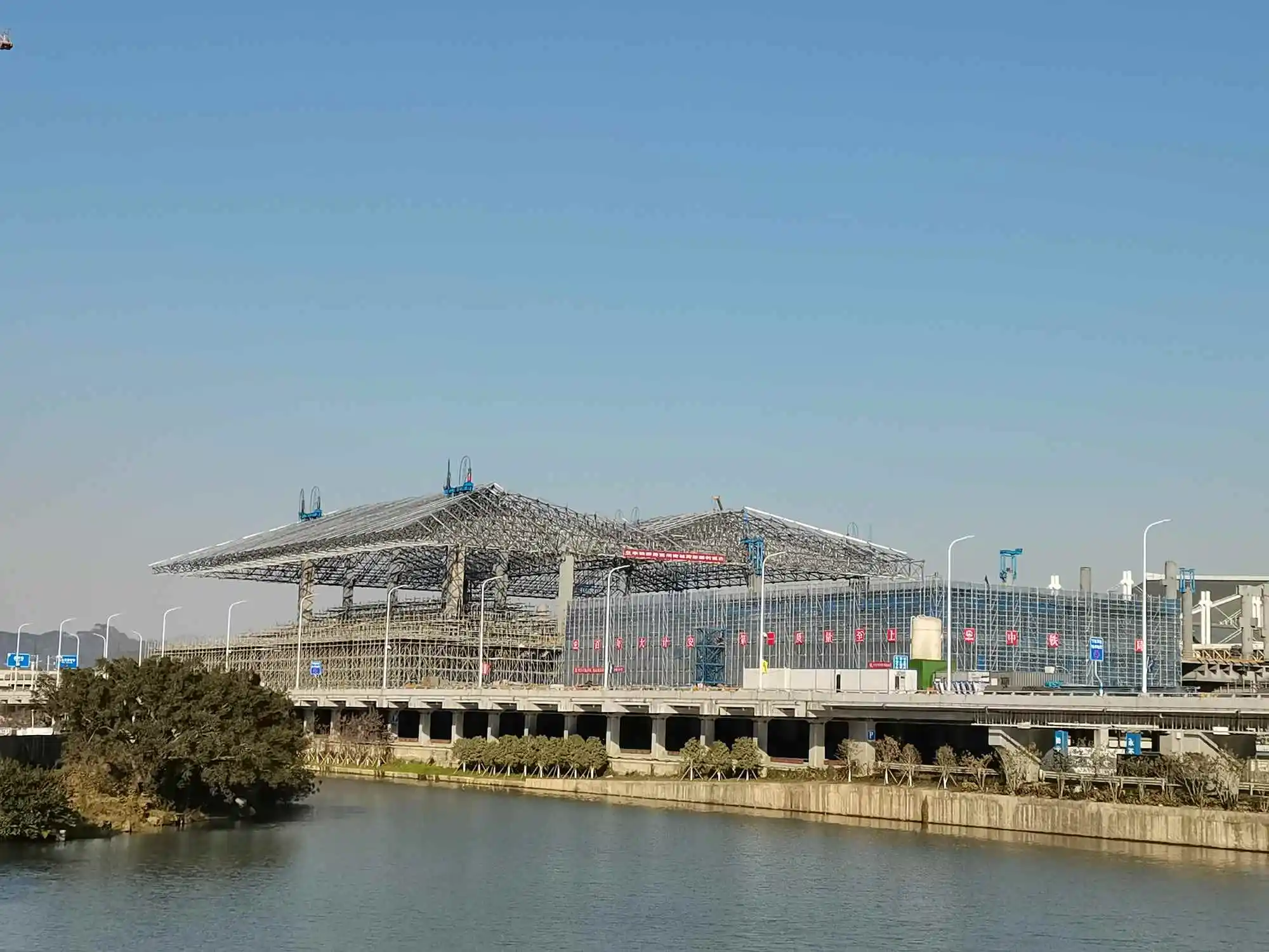 Prefabricated Steel Space Frame Structure Curved Roof Airport Terminal ... Prefabricated Steel Space Frame Structure Curved Roof Airport Terminal ...