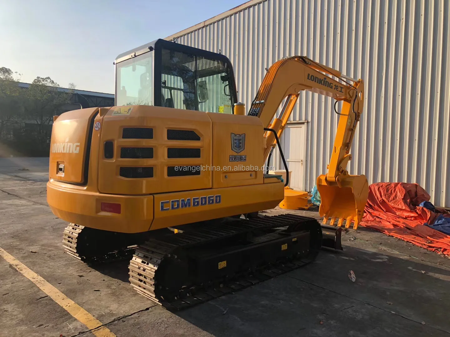 Small 6 Ton Excavator Cdm6060/cdm6065 Lonking Brand 6t Crawler ...