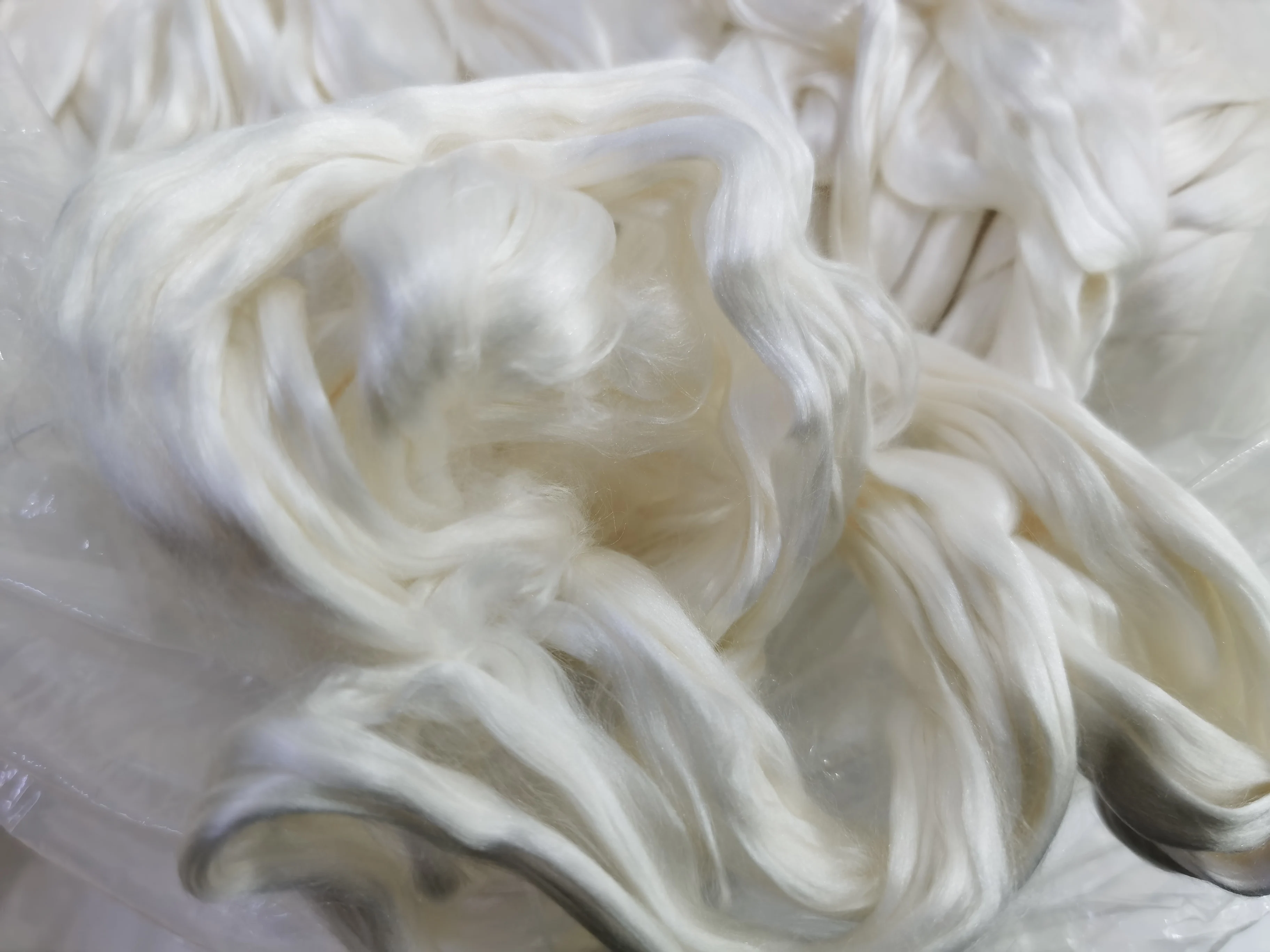 100% Mulberry Silk Fiber Sliver Long Fiber For Spun Silk Yarn - Buy ...