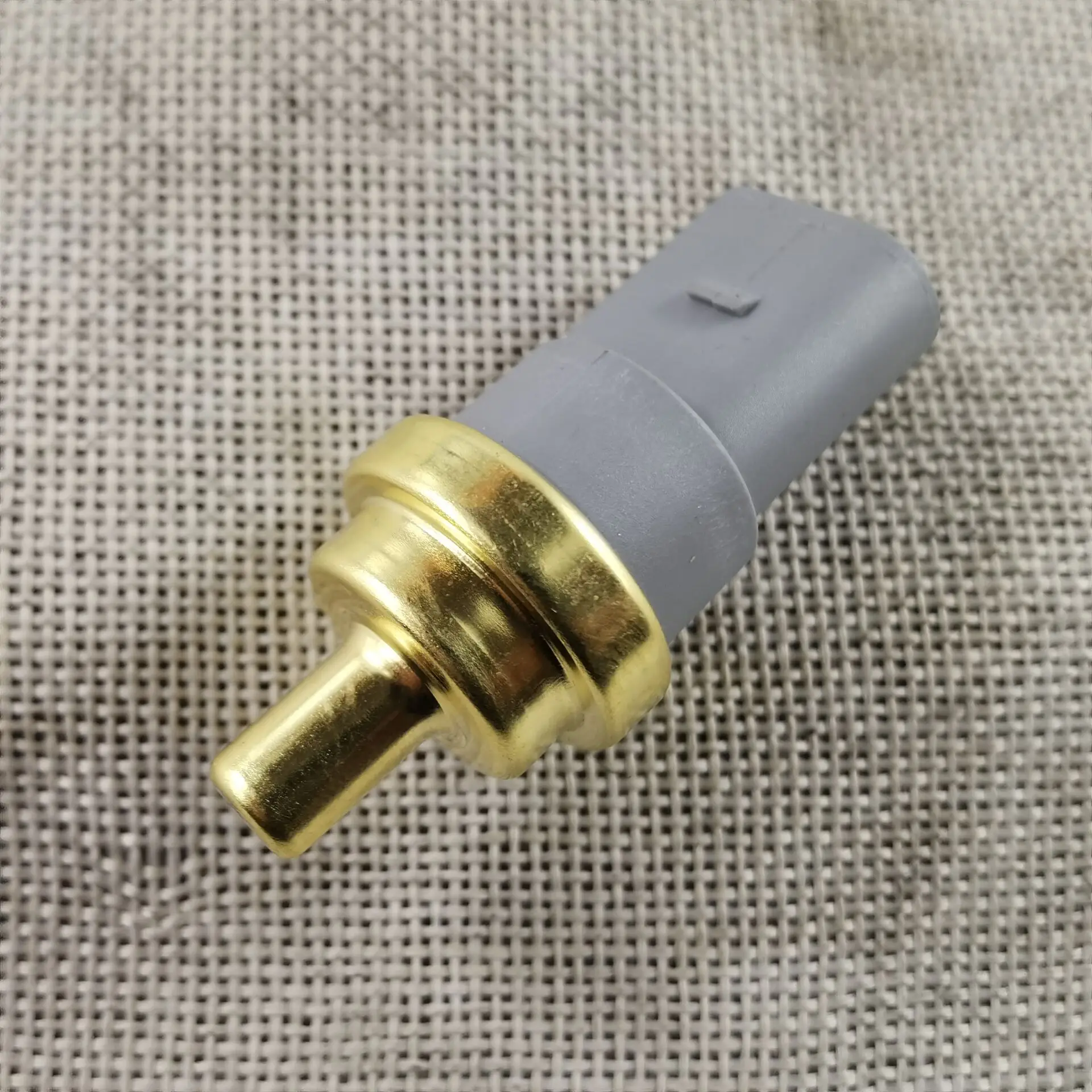 New Coolant Temperature Sensor For Vw Audi 06a919501 06a919501a - Buy ...