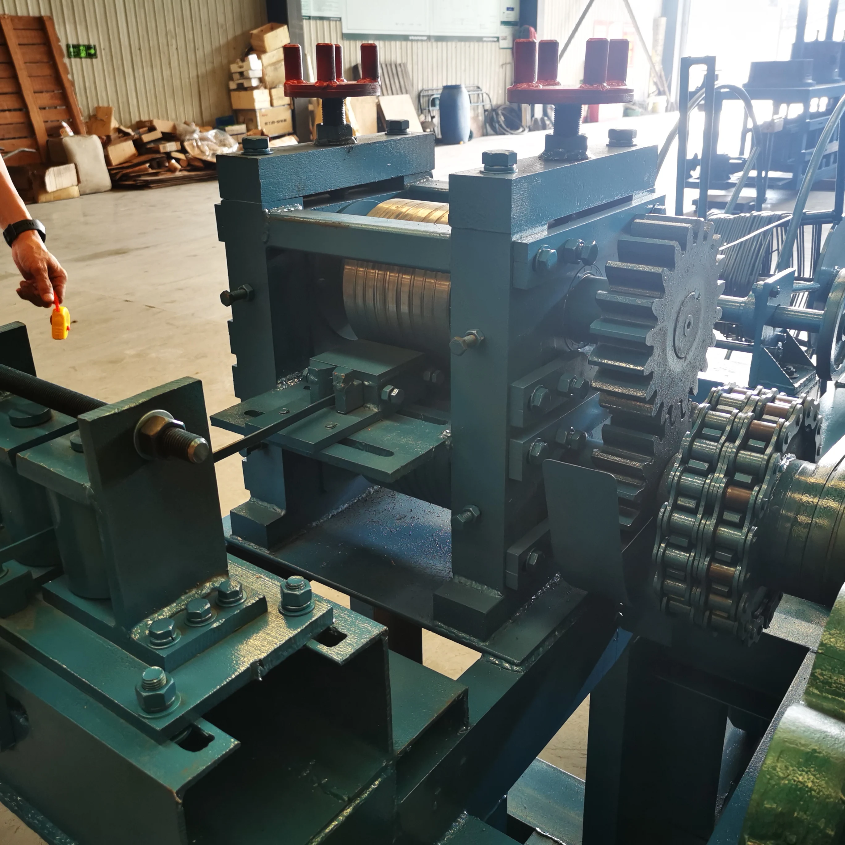 Flat Wire Round Rolling Machine - Easy to Operate & Durable