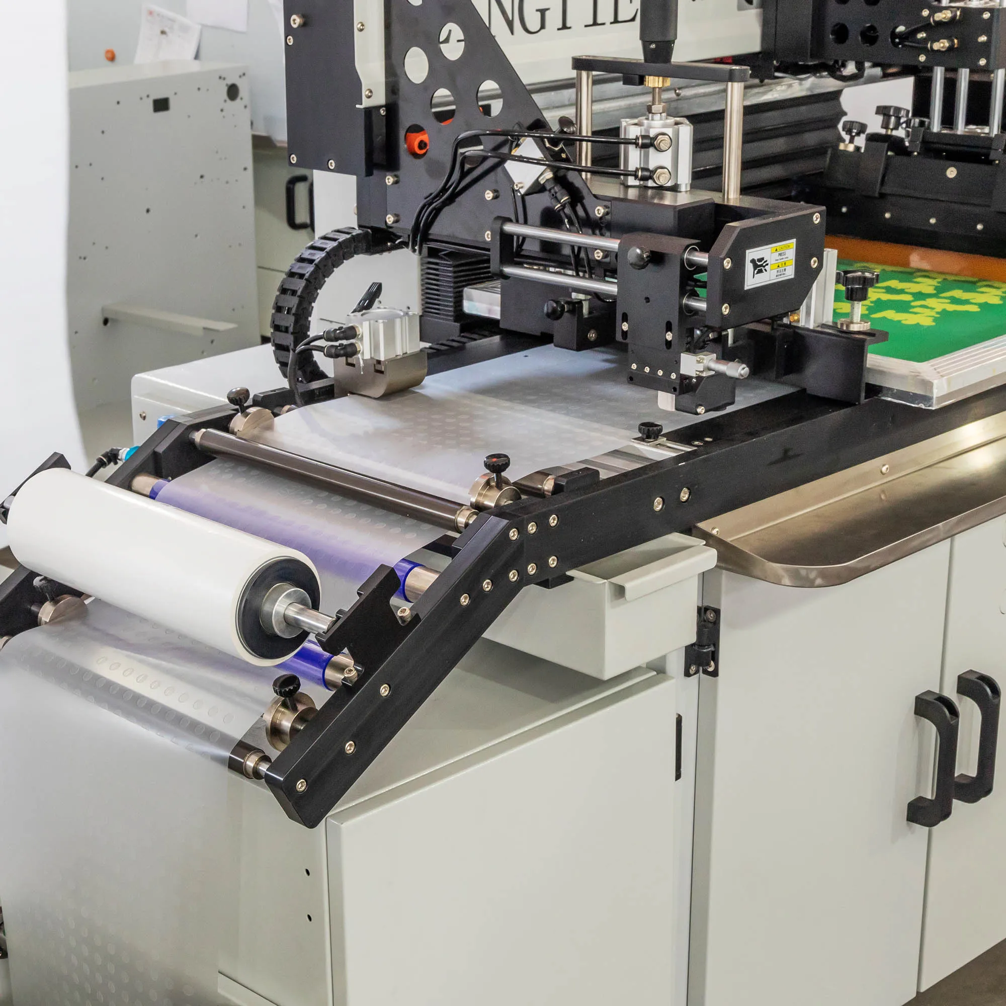 China Auto R2R Reflective Stripe Screen Printing Machine| Alibaba.com