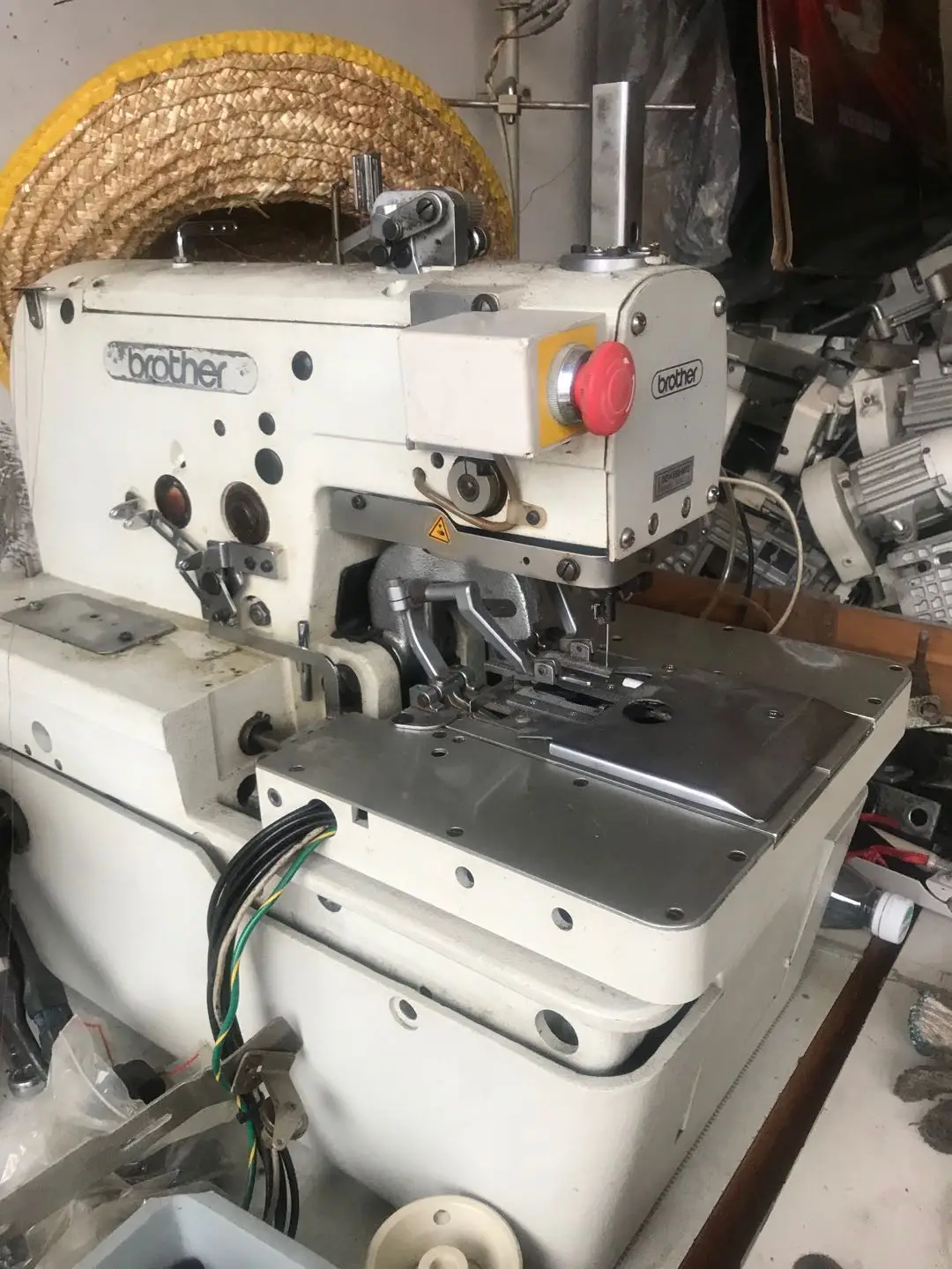 Used Brother-814 Button Hole Machine| Alibaba.com