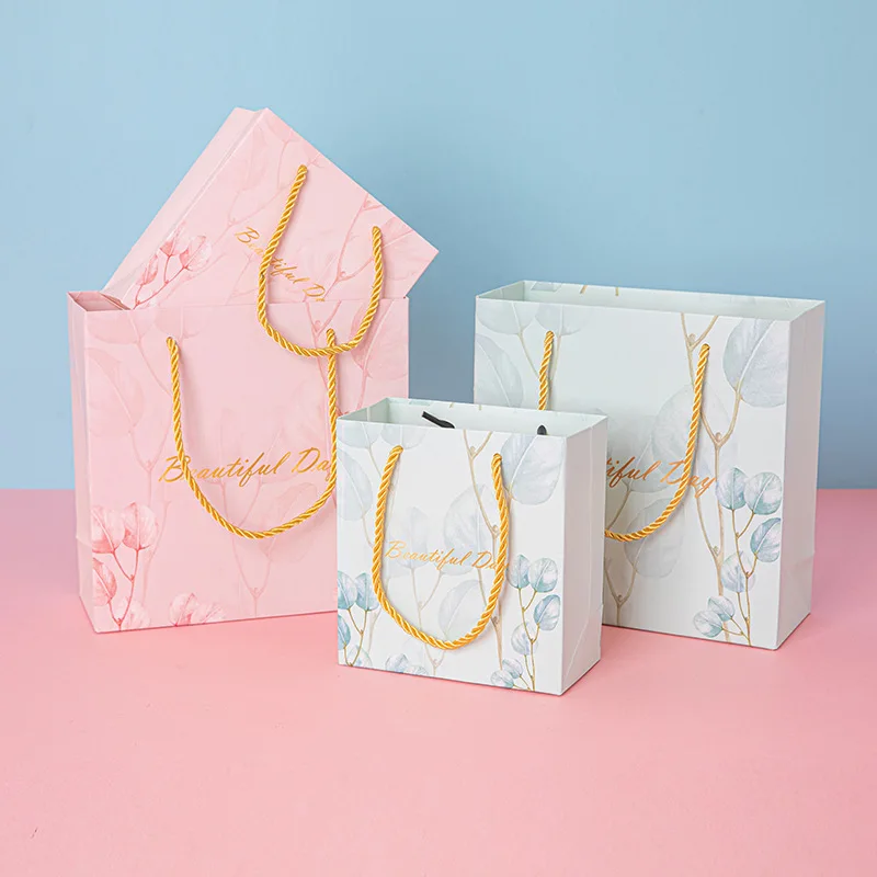 Custom Green Square Bottom Gift Bag Clothing Cosmetics Packaging Gift ...