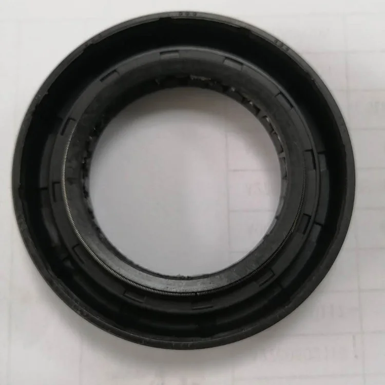 Transmission Oil Seal AH2677E for Ford Ranger 45x70x12