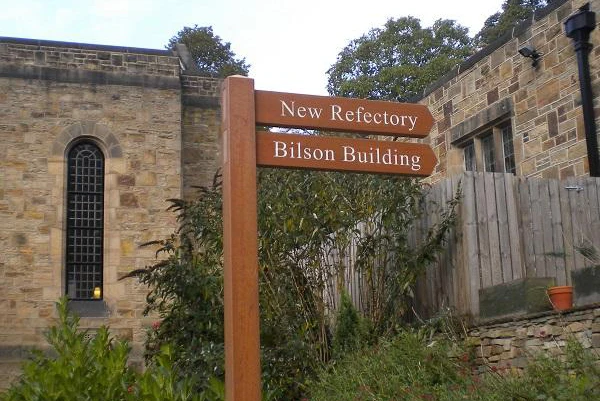 Custom Design Hdpe Plastic Warning Sign Wholesale Signpost Street Sign ...