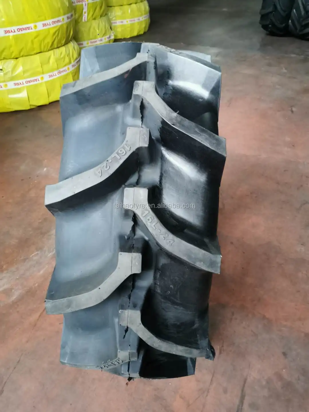 Pr-1 Agricultural Tire R2 Farm Tractor Tire 11.2x24 11x32 12.4x24 12 ...