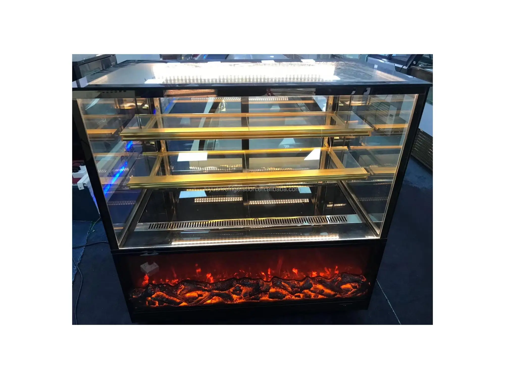 Pastry Showcase Refrigerator - Elegant & Efficient Display