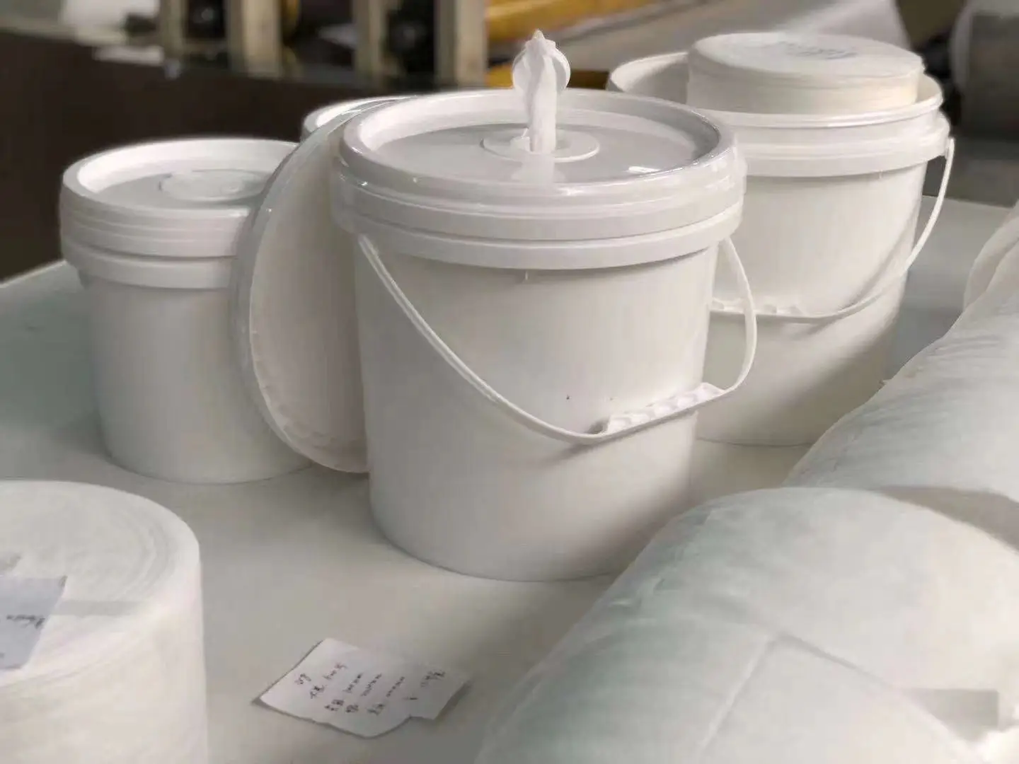 Fast Delivery 10l Plastic Dry Wipe Fabrics Rolls Bucket With Safe Cap ...