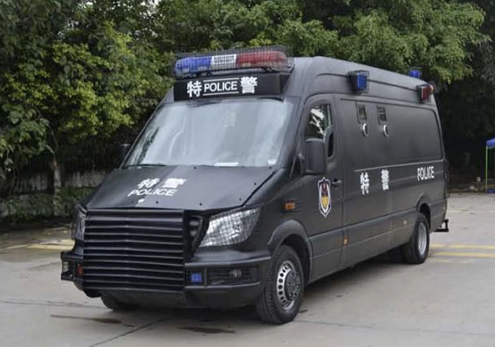 High Quality Sprinter New Armore Vehicle Armored Anti-terrorist Assault ...