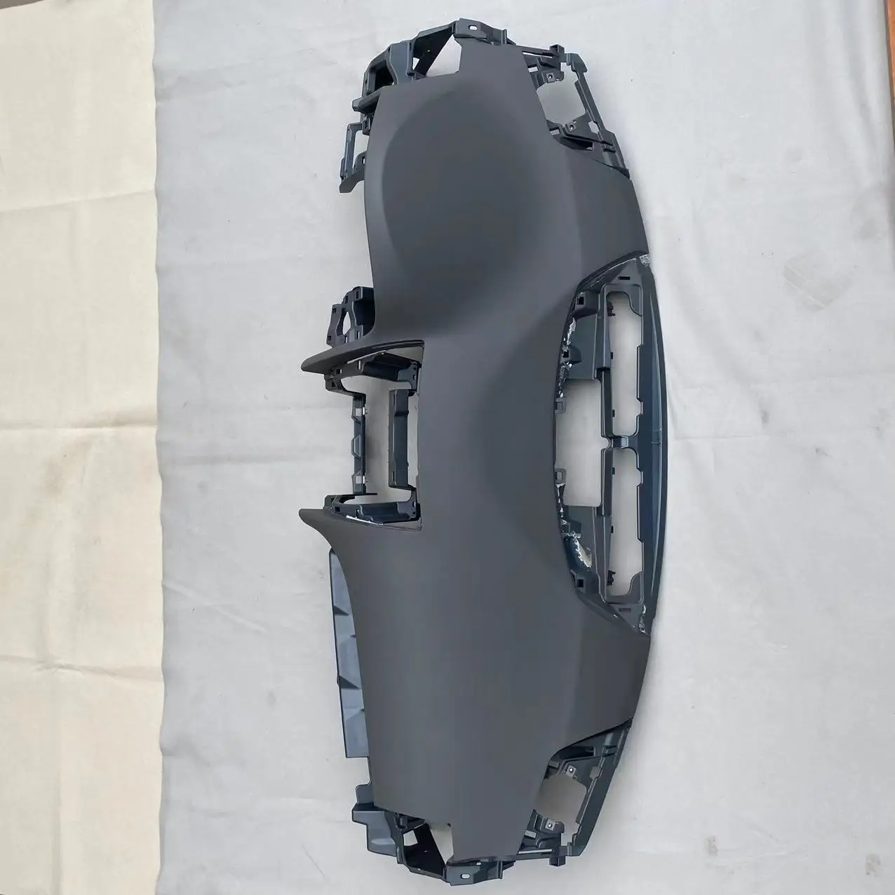 Gfkj Bumper Spoiler Car Dashboard Is Suitable The Middle East Version ...