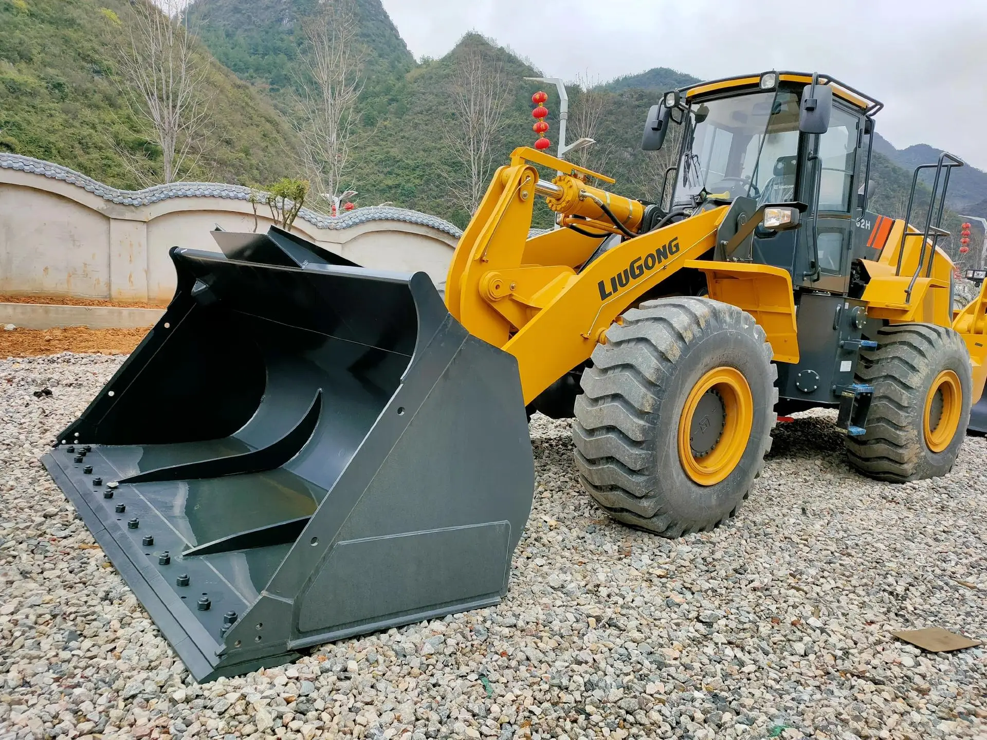 Cummins Engine Loader 865h: Unbeatable Loading Capacity,6.5 Ton Loader ...