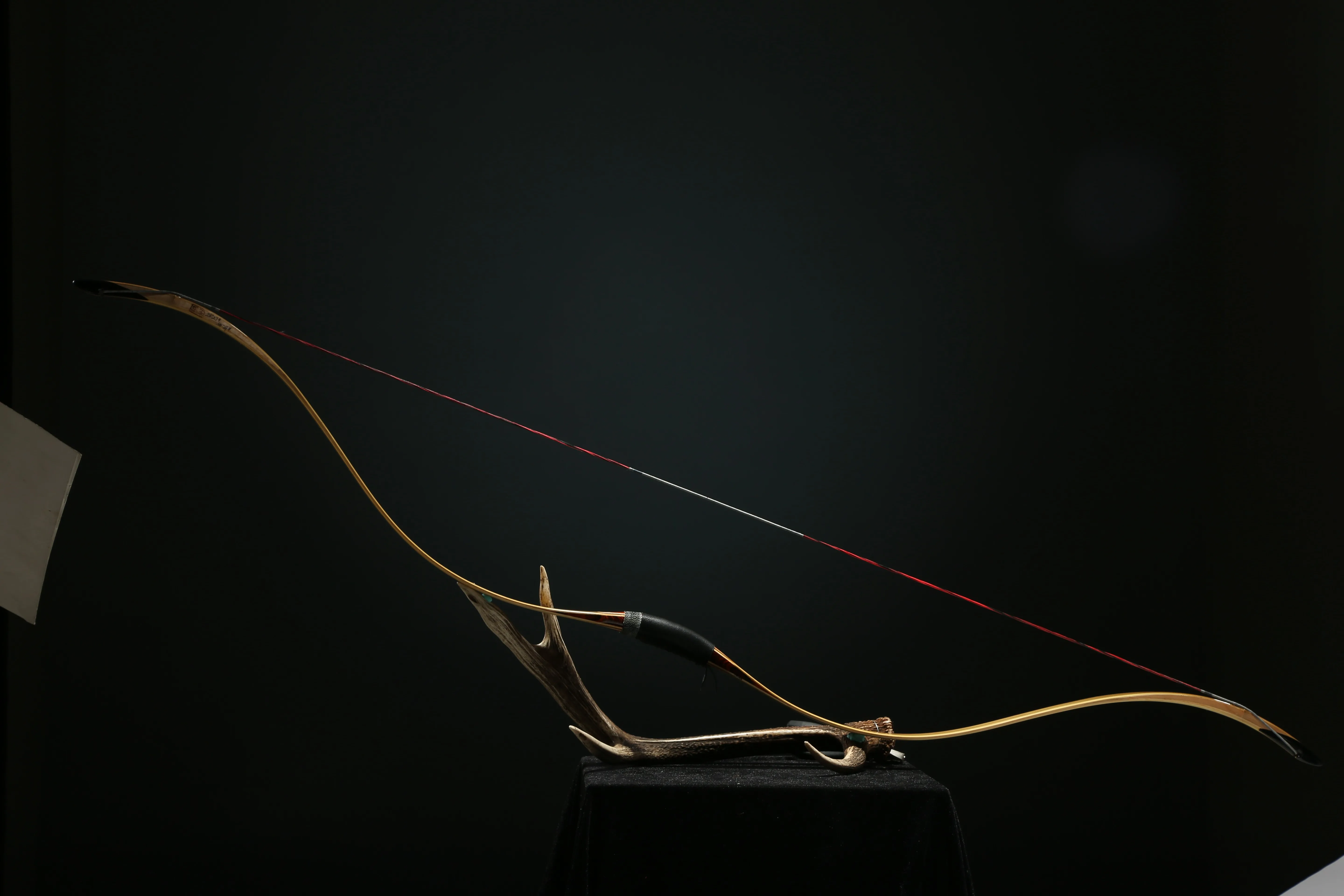 Alibow Han Laminated Recurve Bow - Traditional Craftsmanship