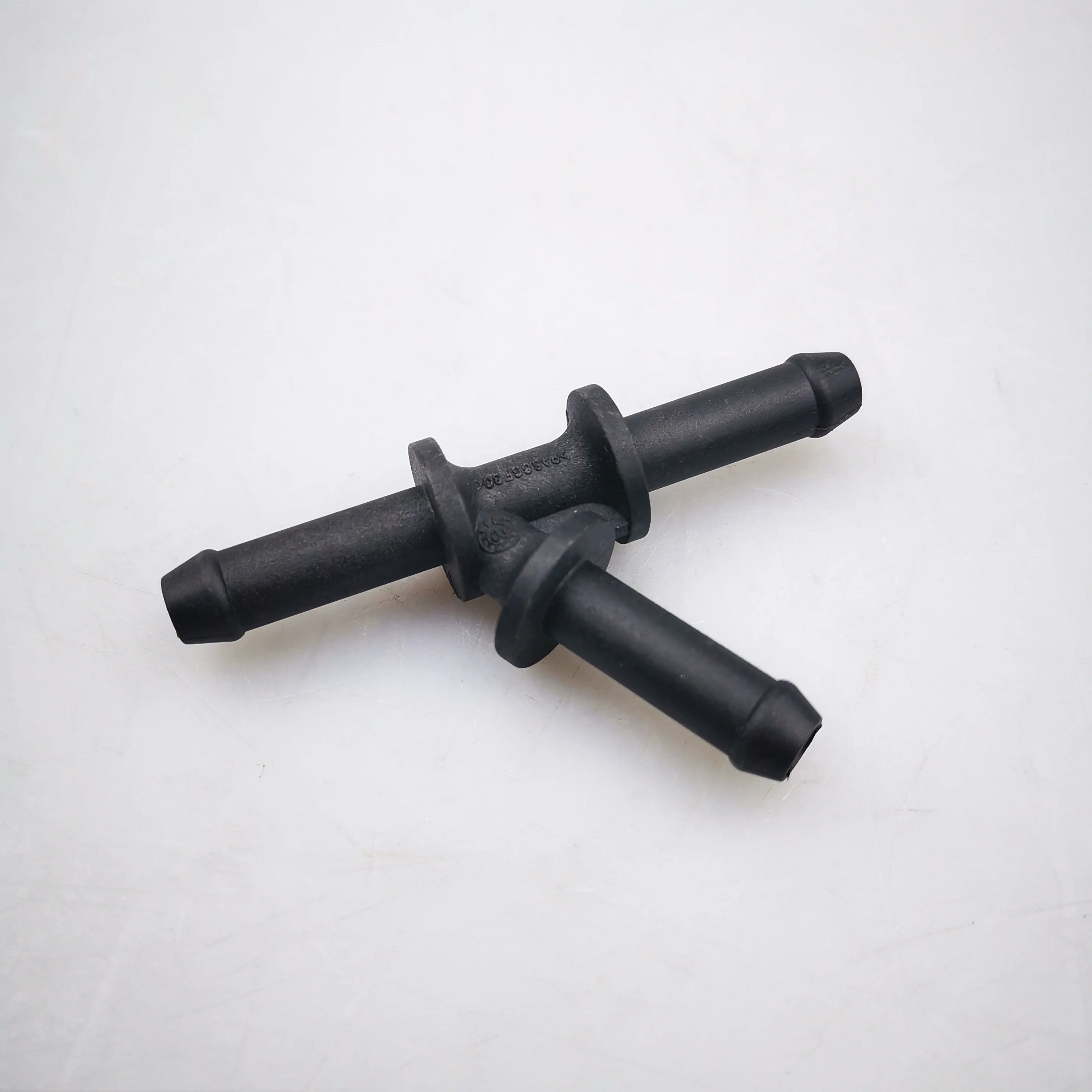 SAIC MAXUS G10 Engine Degassing Three-Way Pipe C00016690