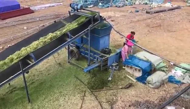 High Quality Hydraulic Wood Sawdust Compactor Wheat Straw Baler Machine ...