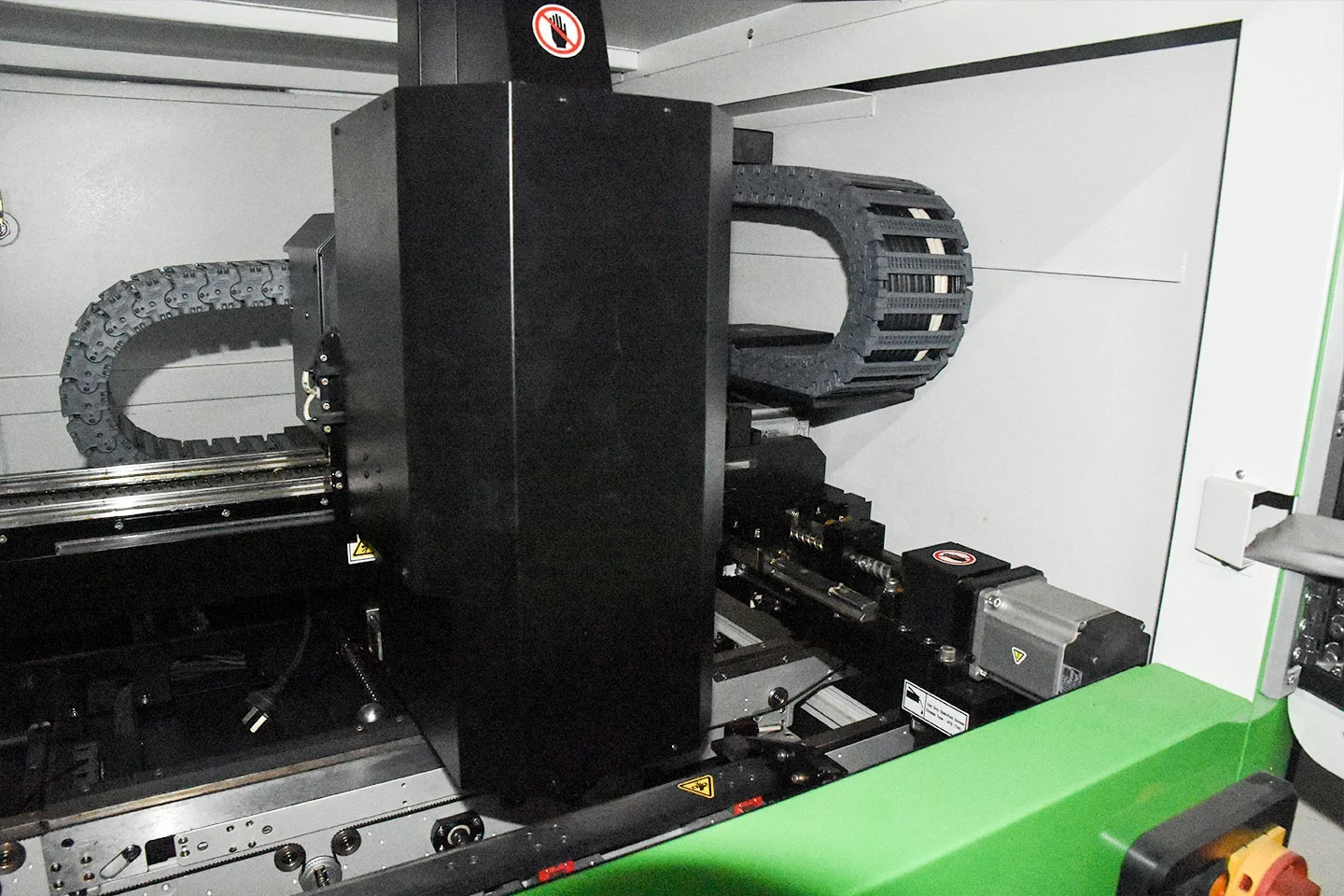 KOH YOUNG 3D AOI Inspection Machine - High Speed & Precision