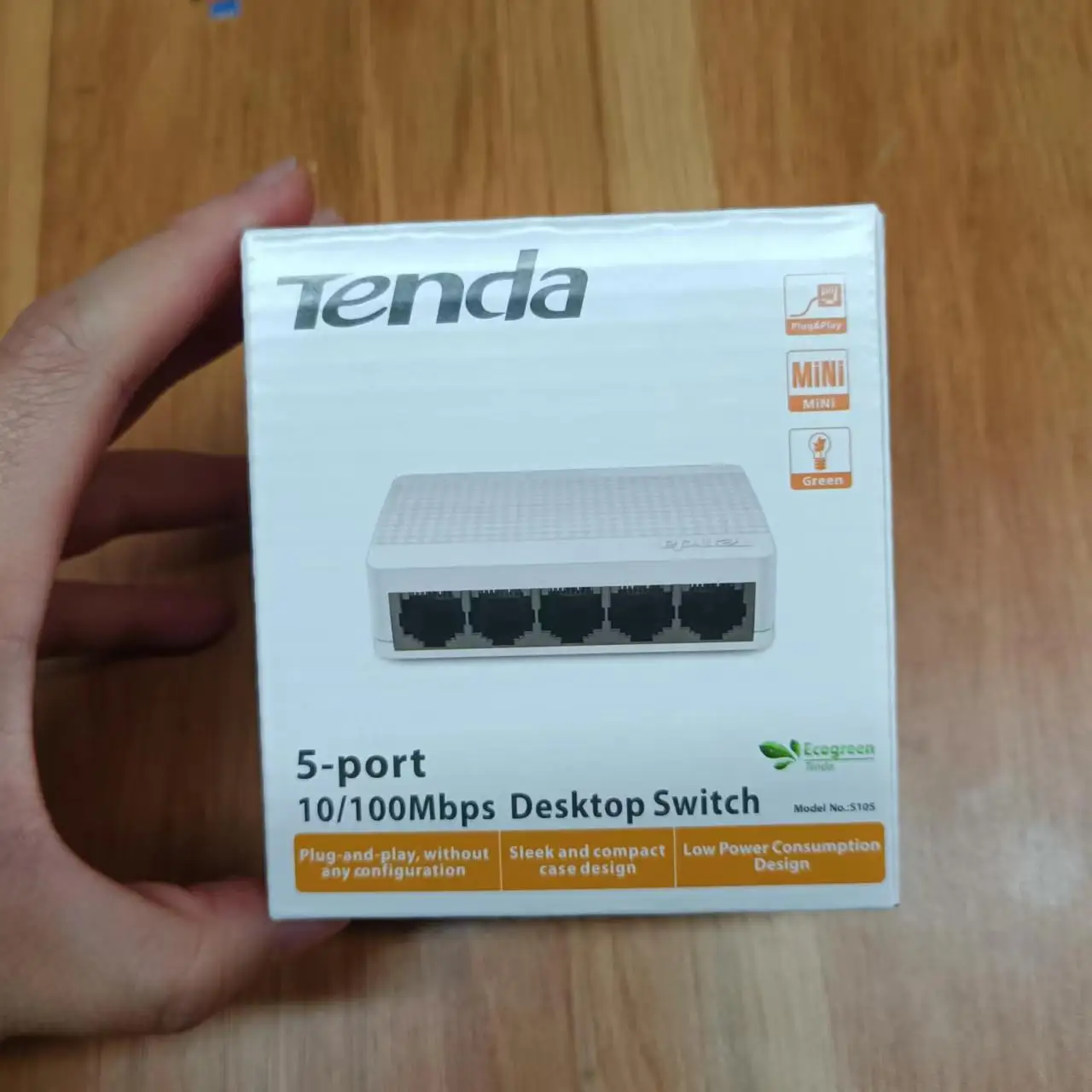 Tenda S105 5-Port Fast Network Switch - Ethernet Hub 10/100mbps