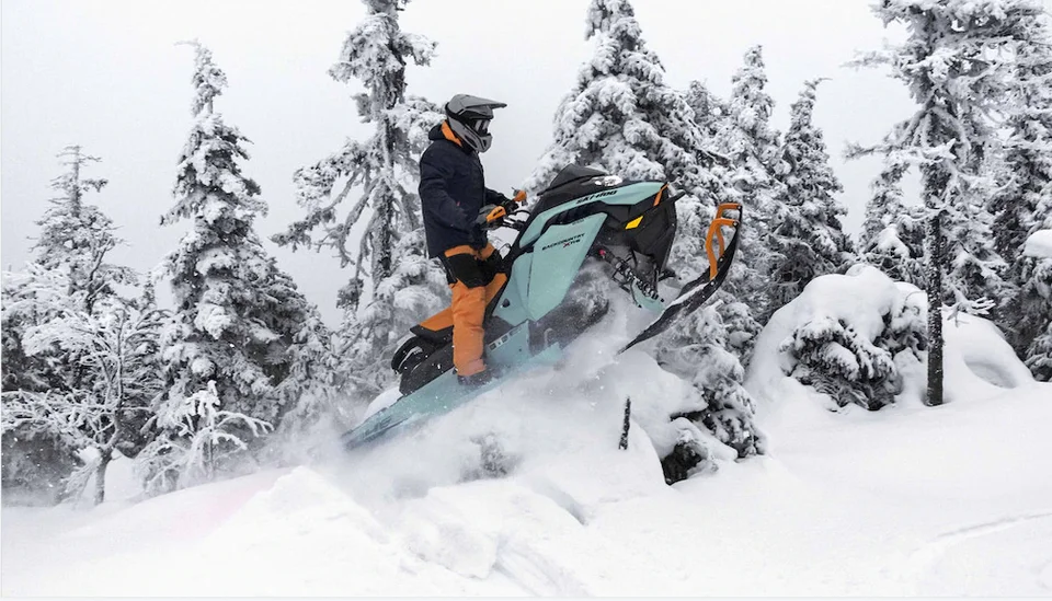 2023 New Model 200cc 300cc Gasoline Snow Mobile Snowmobiles For Adults ...