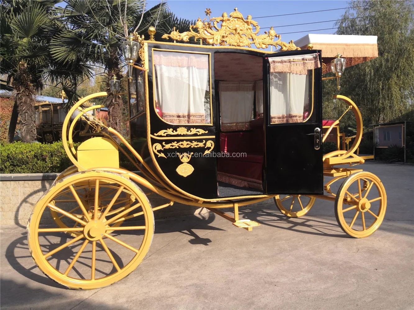 Charrette de cheval royale touring noir, chariot électrique cheval ...