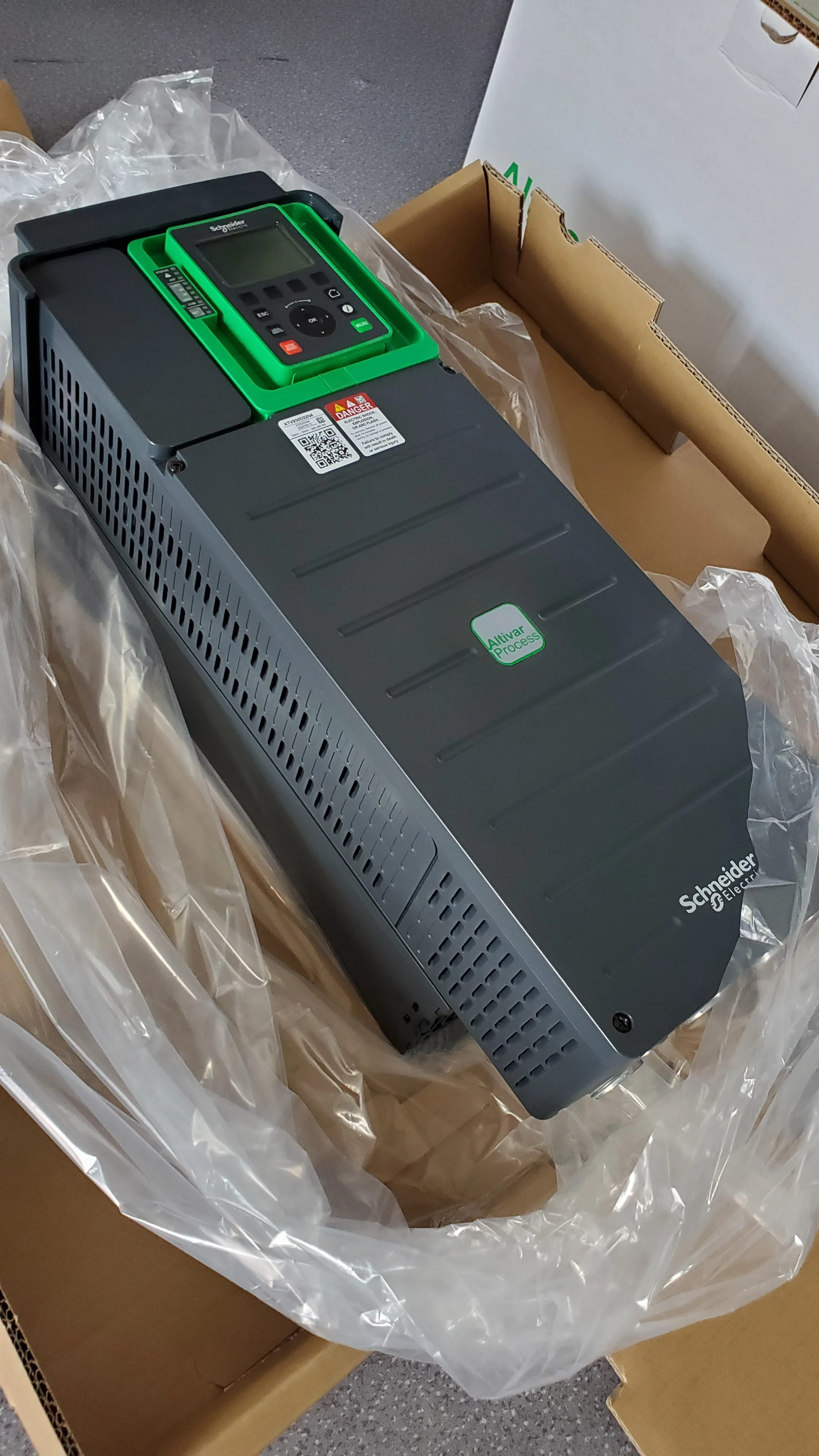 Tower Crane Hoist Mechanism Atv930c31n4c Inverter - Buy Tower Crane ...