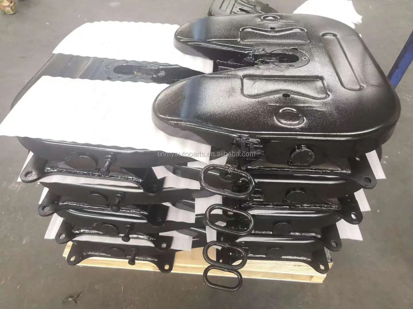 Steel 2 Inch / 3.5Inch Casting Forging Fifth Wheel for Semi Truck and ...