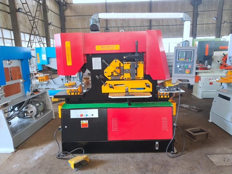 Professional Hydraulic Sheet Metal Combined Ironworker Punching Machine ...