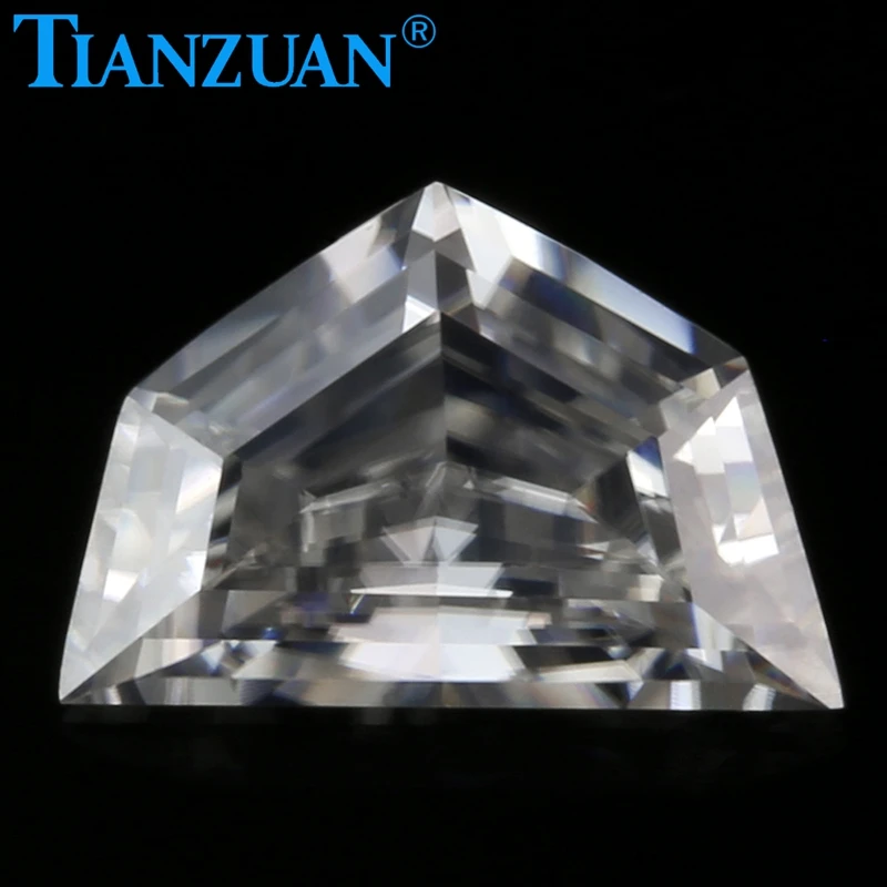 Top Clarity VVS Diamond Shield Shape Lab Created Moissanite