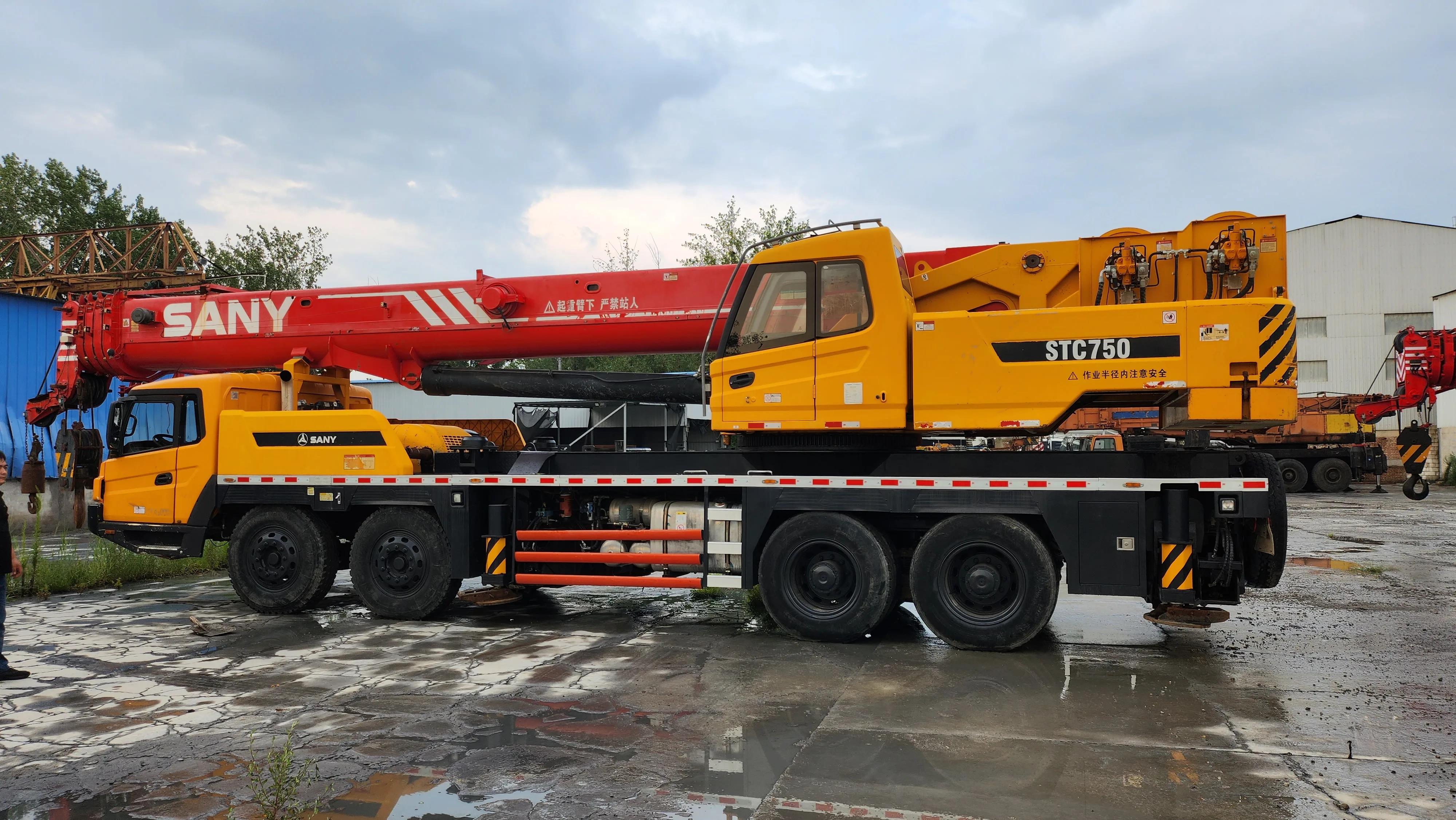 Use Trinity Truck Crane 75 Tons,Truck Crane 25 Tons,50 Tons,70 Tons,80 ...