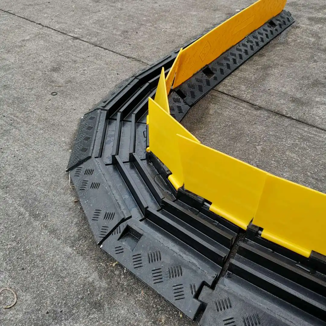 3-Slots Rubber Cable Protectors Floor Cord Guard and Speed Bumps ...