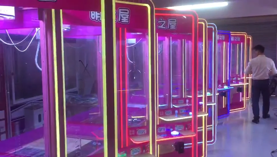 Viral Videos & Demos On Coin Operated Master Key Claw Machine Claw ...