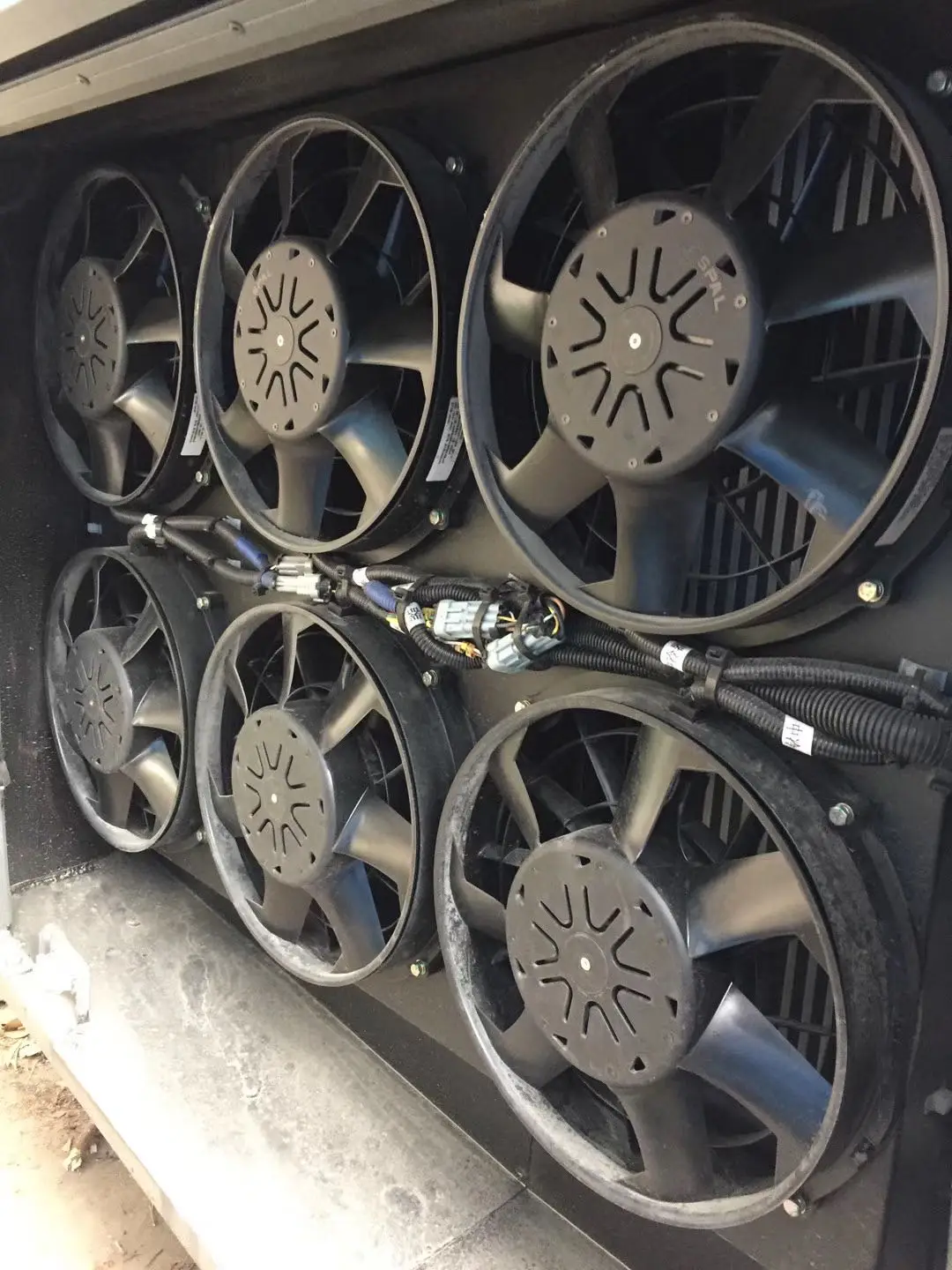 Spal Brushless Axial Condenser Fan VA89-BBL376P/R/A/N-94A