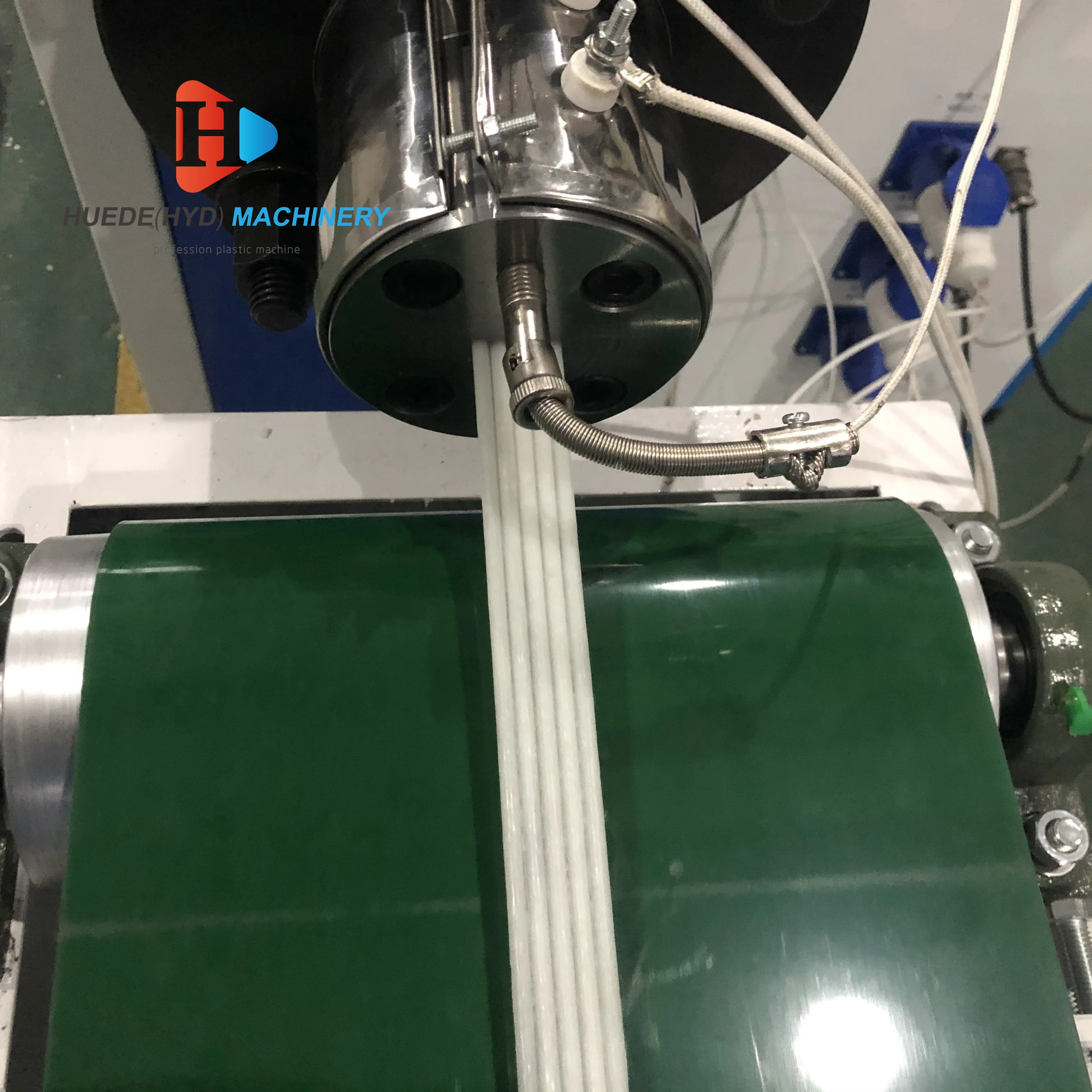 Pe Wax Screw Extruder Wax Strip Extrusion Machine by HUYIDE