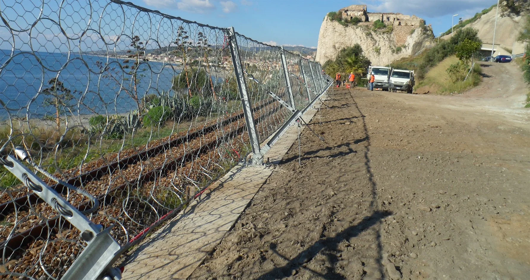Sns Galvanized Slope Protective Nets/rockfall Barrier Mesh For ...