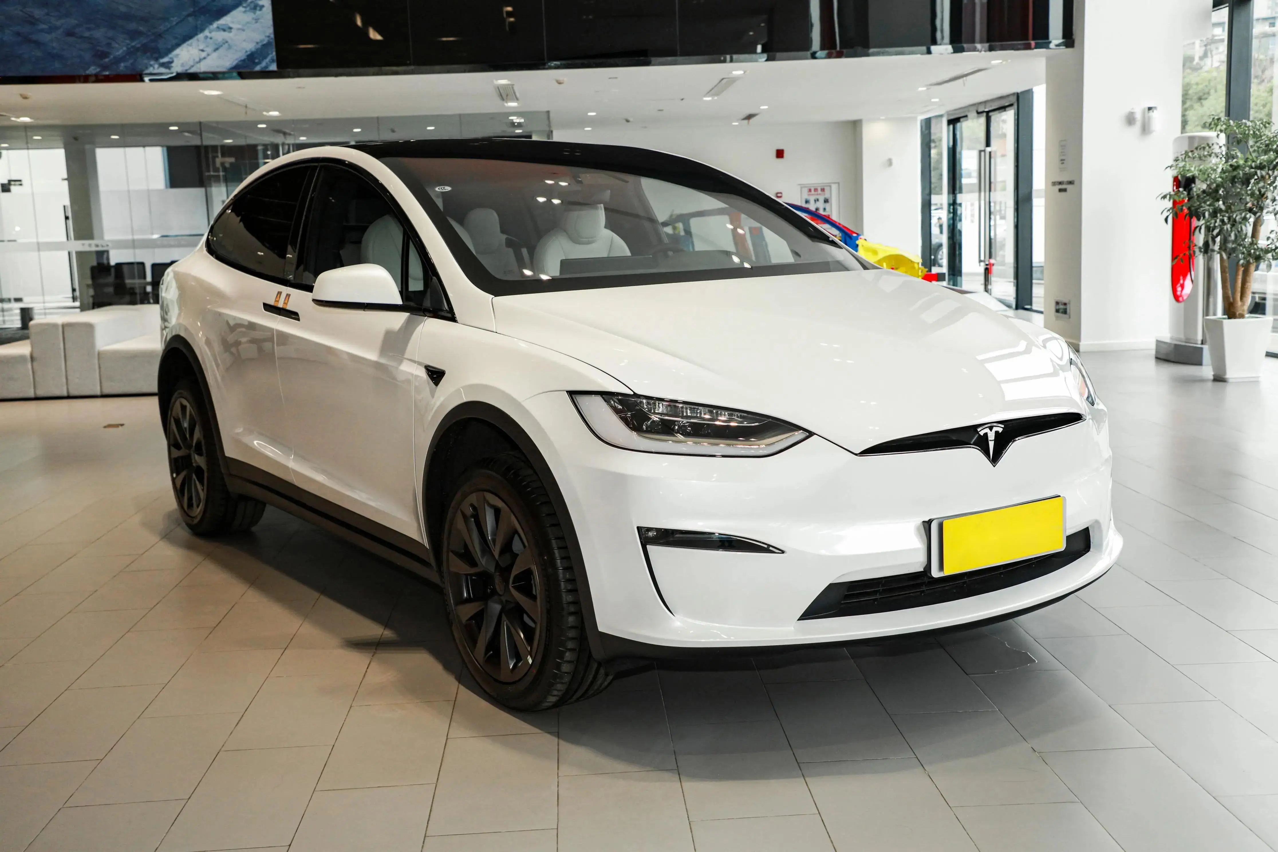High Speed Tesla Model X Cars 700km 4wd 5 Door 5 Seat New Energy ...