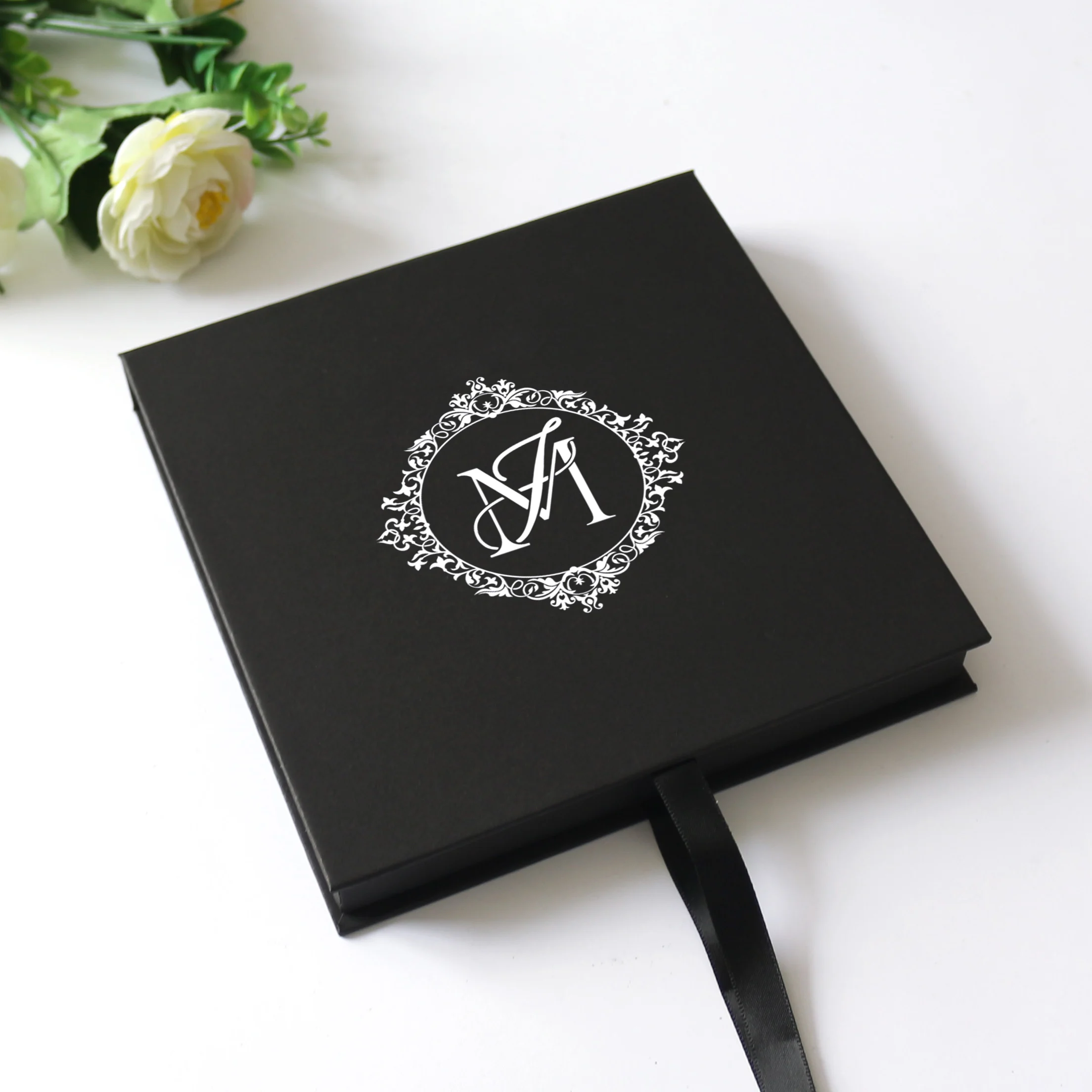 Customized Suede Hardcover Invitation Boxes for Weddings