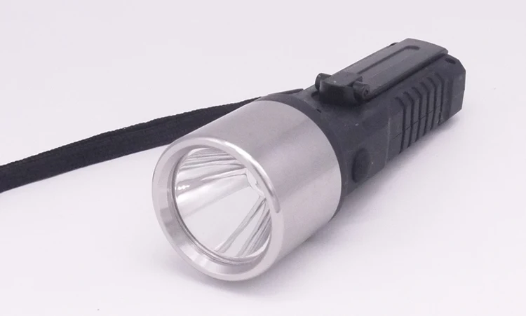 Hand Shake Charging Torch Plastic Led Flashlight - Buy Plastic Led ...