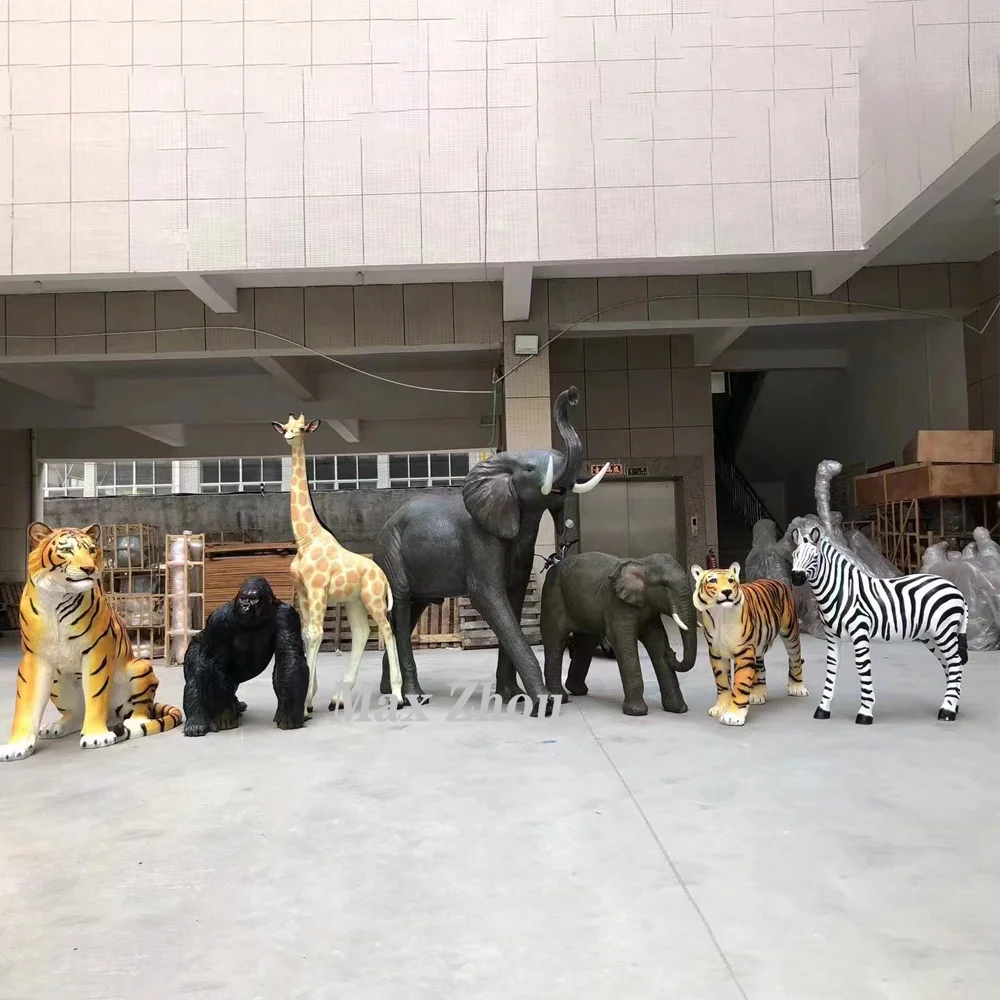 Outdoor Big Life Size Animal Statues Safari Animals Props Giraffe Party ...