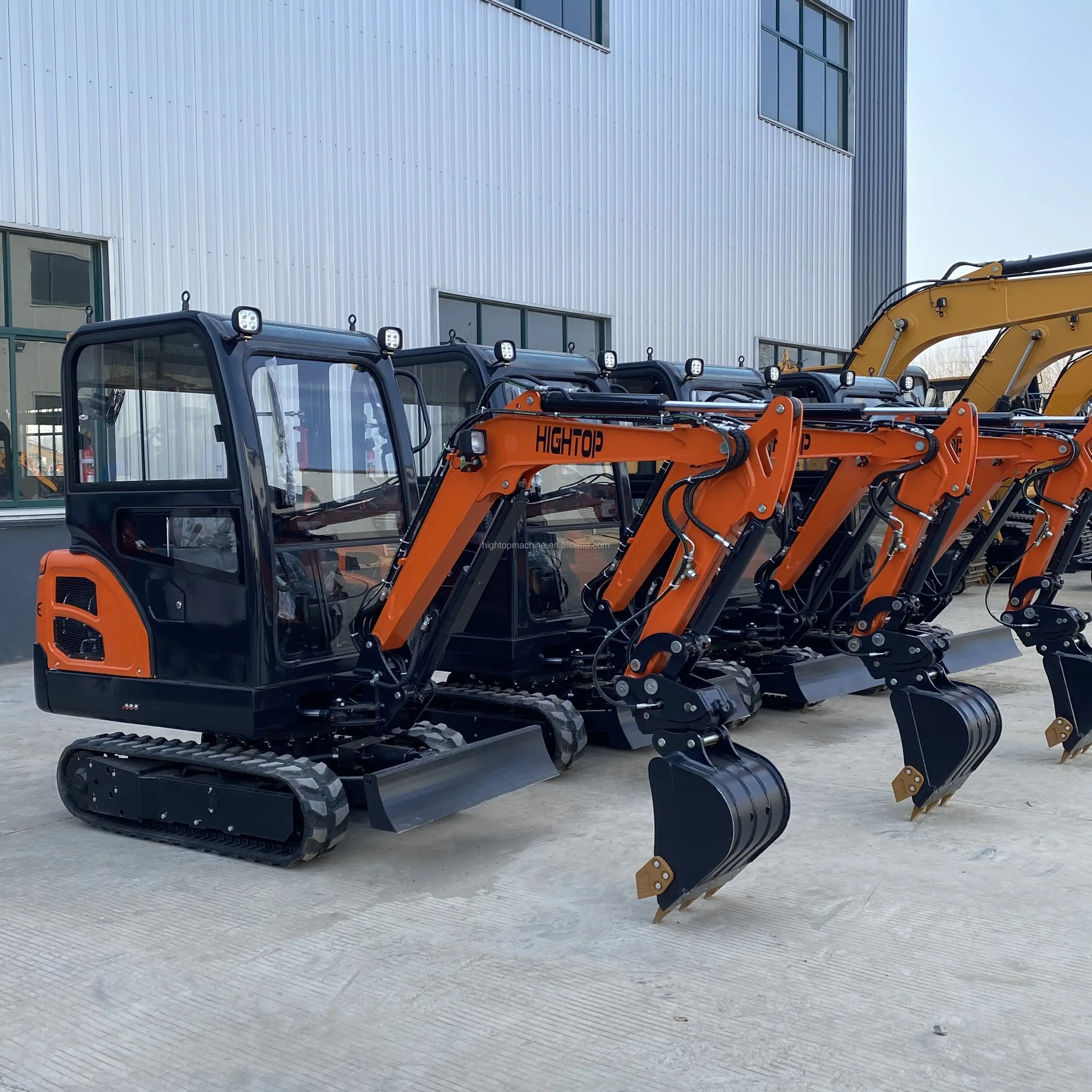 Mini Excavator XN12 - Efficient Earth Digging Solutions