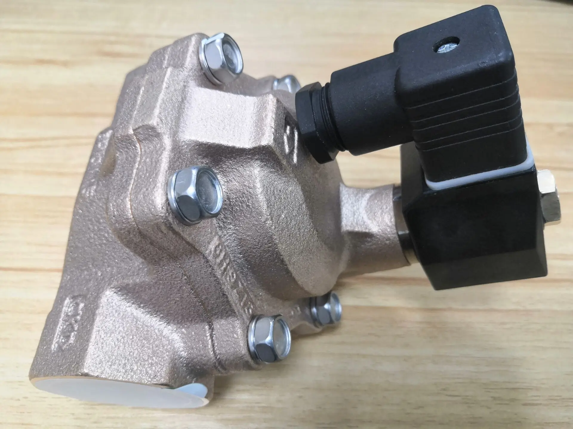 Van điện từ không khí CKD AP21-32A